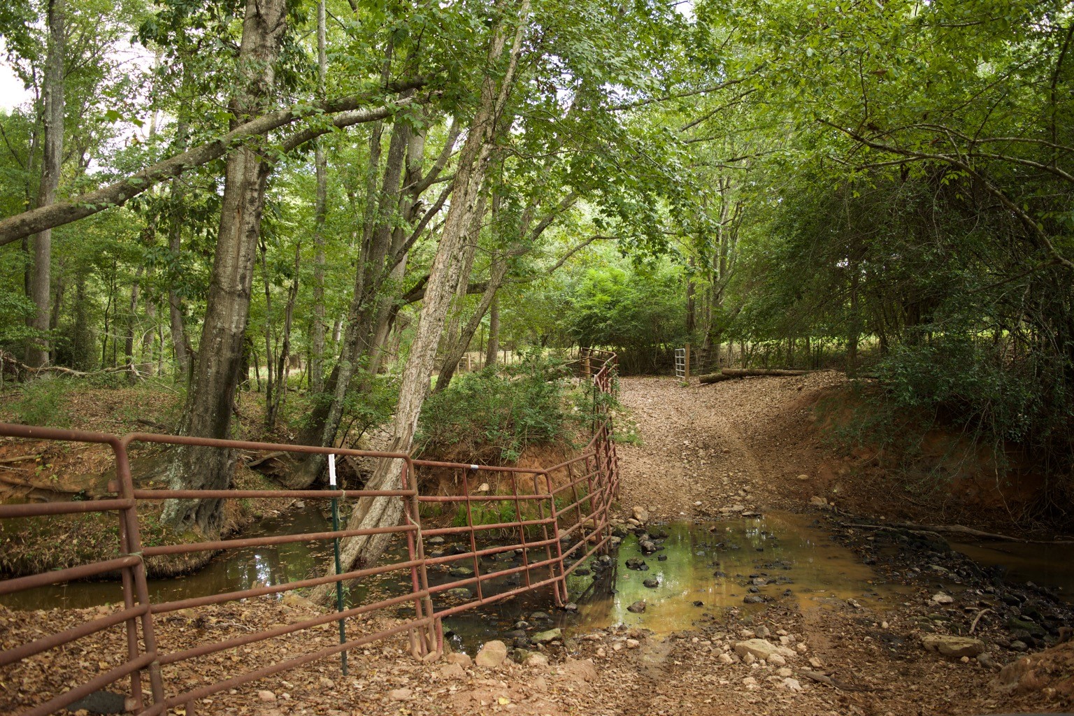 Locations Hub - Gore Farm - 600+ Acre Cattle Farm