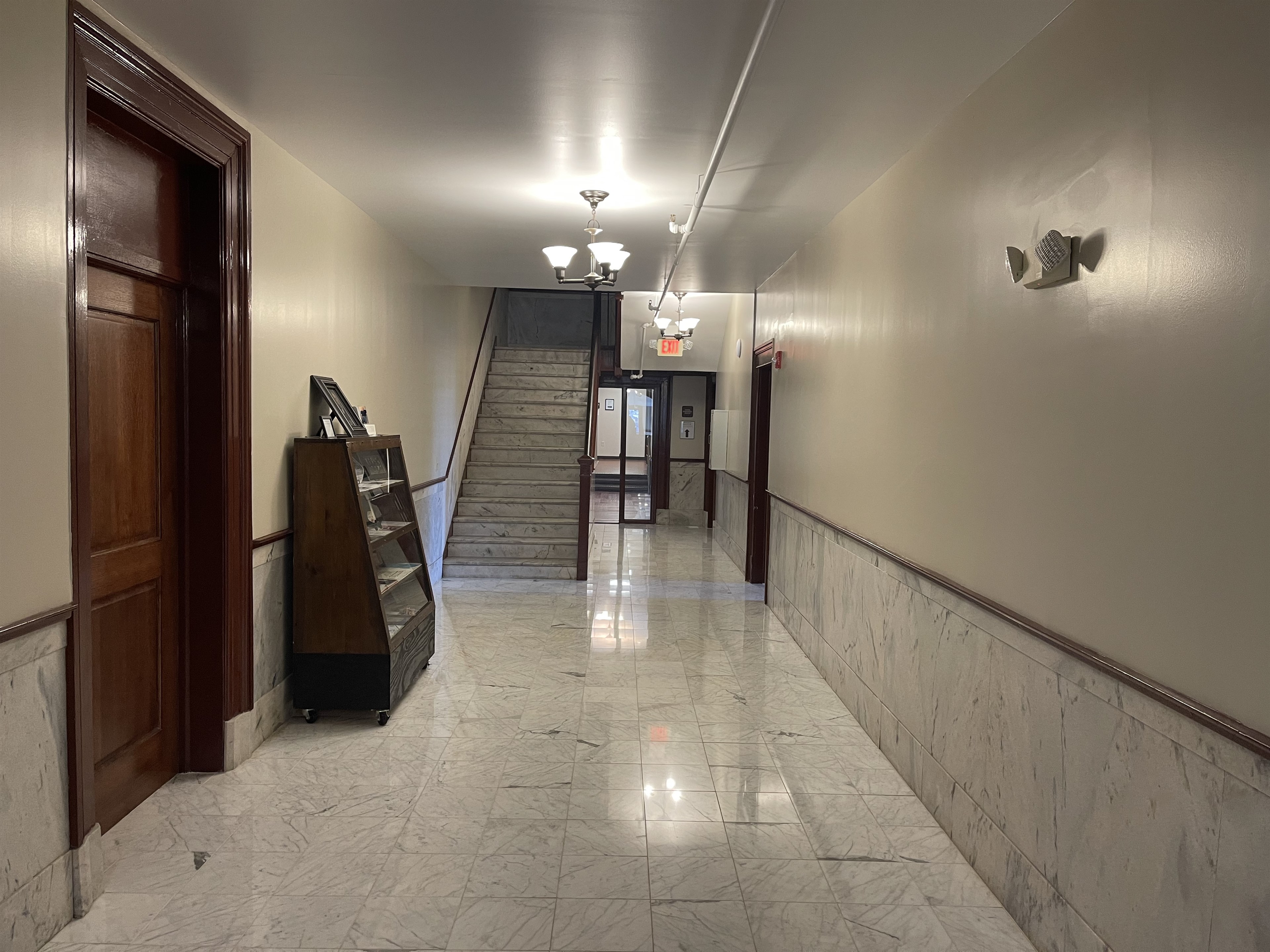 Locations Hub - Barrow County Historic Courthouse