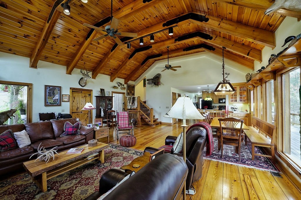 Locations Hub - Stilwell Farm