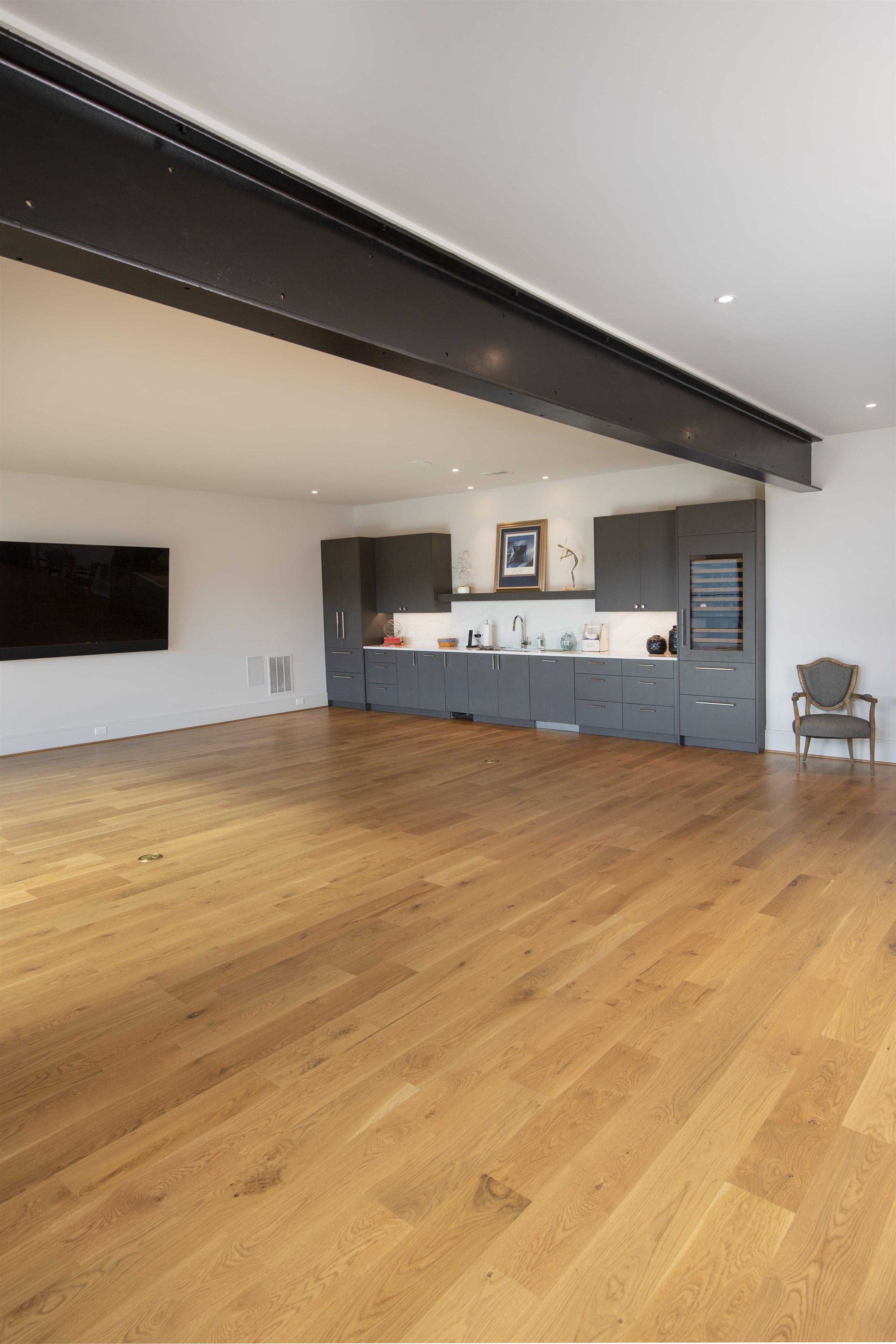 Locations Hub - Modern Farmhouse with Oasis Backyard, Infinity Pool