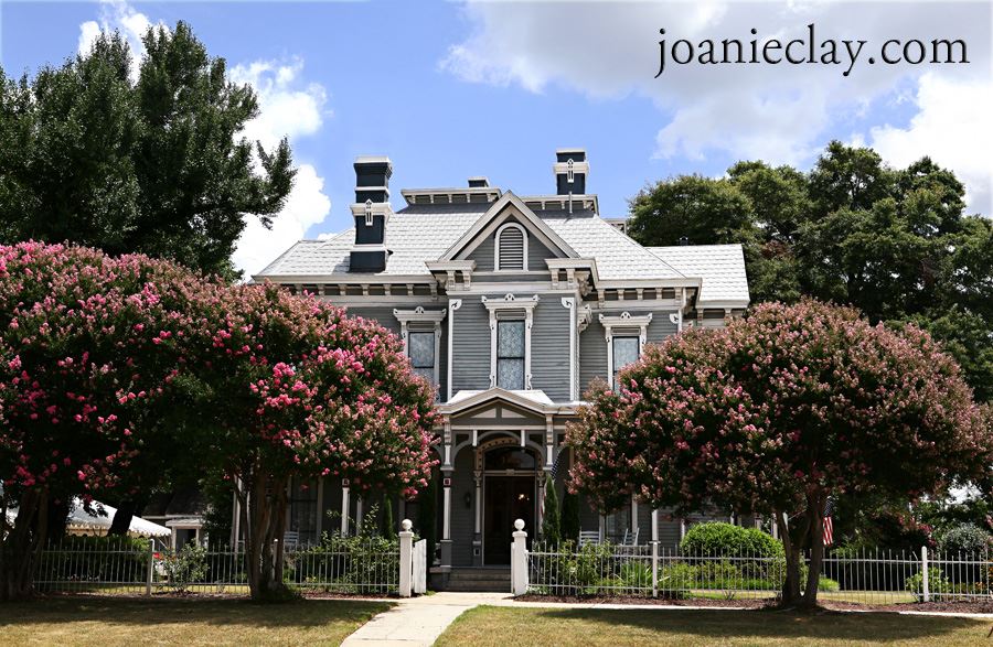 Locations Hub - Garrett-Bullock House