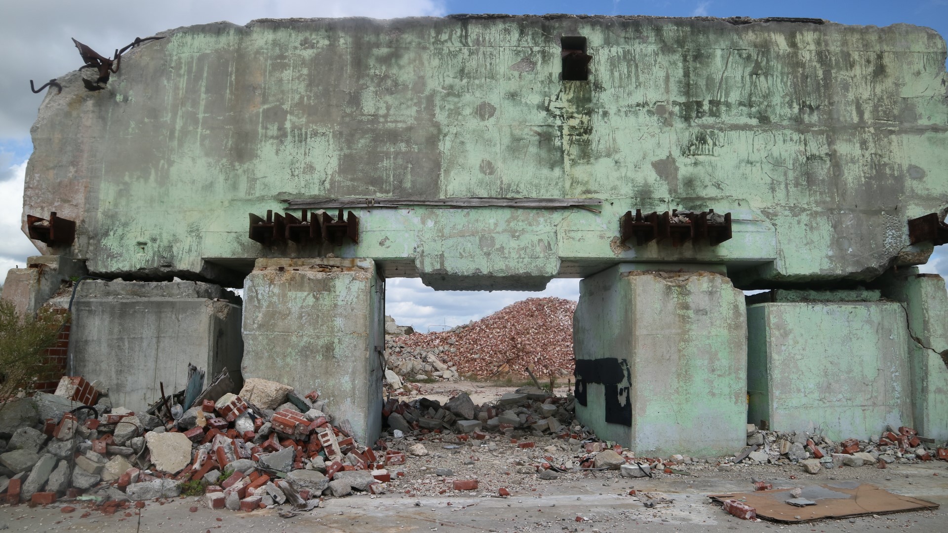 Locations Hub - Gilman Paper Mill Ruins