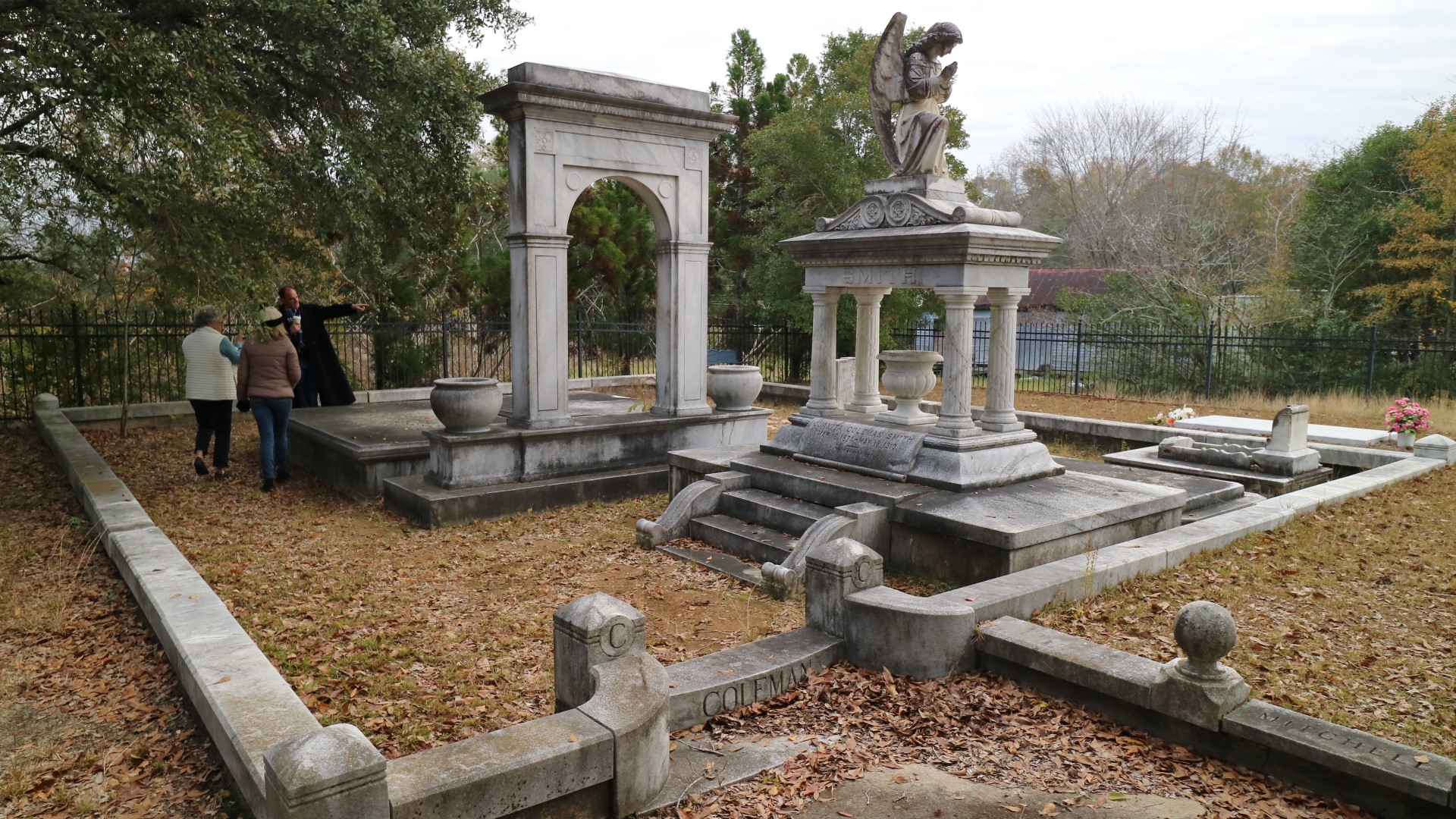 Locations Hub - Early Settler Cemetery