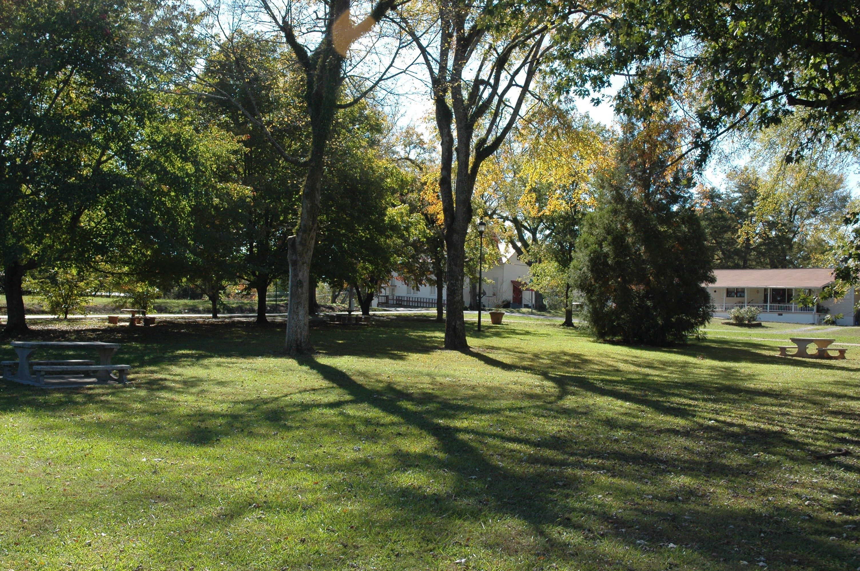 Locations Hub - Lawrence Park