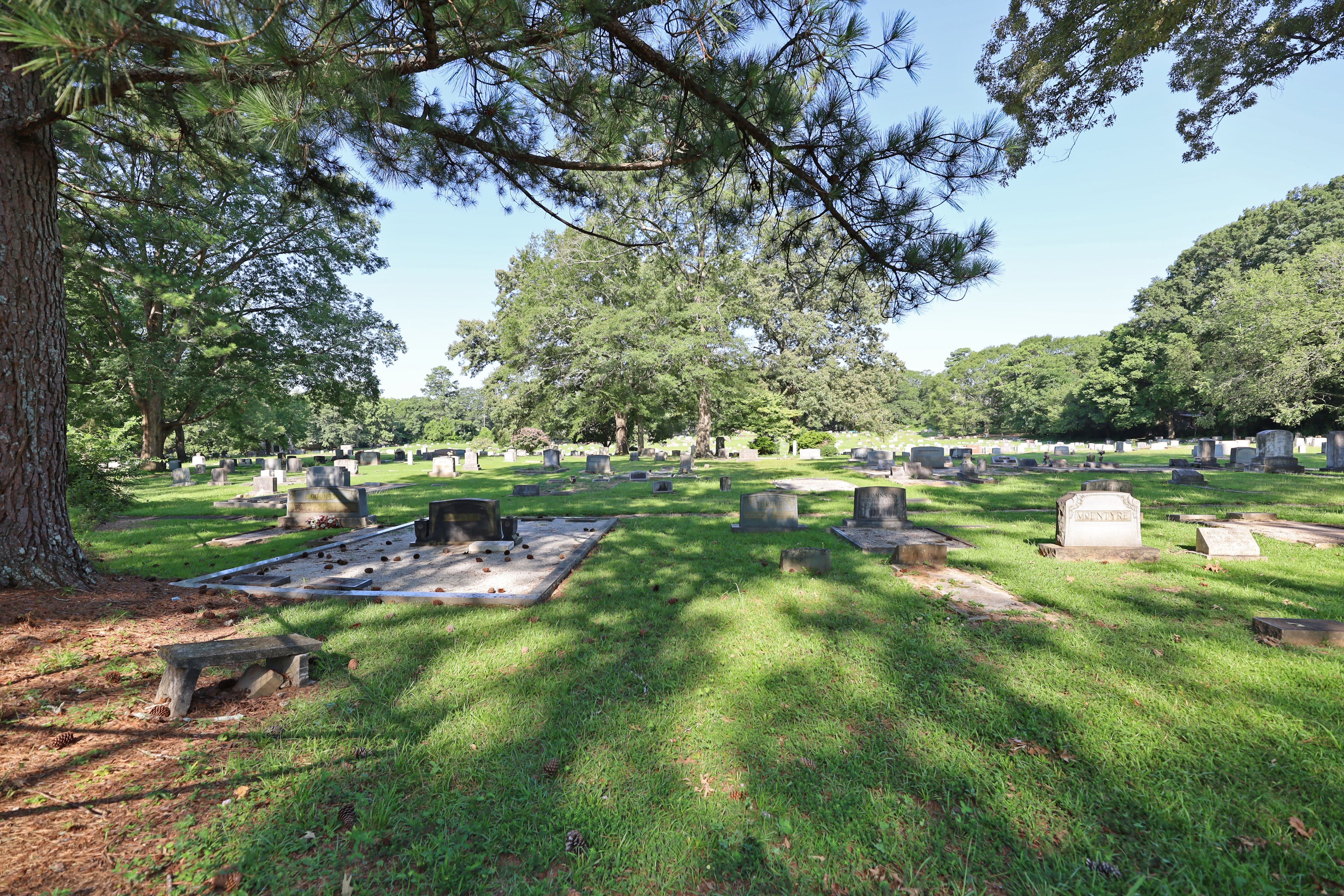 Locations Hub - East View Cemetery