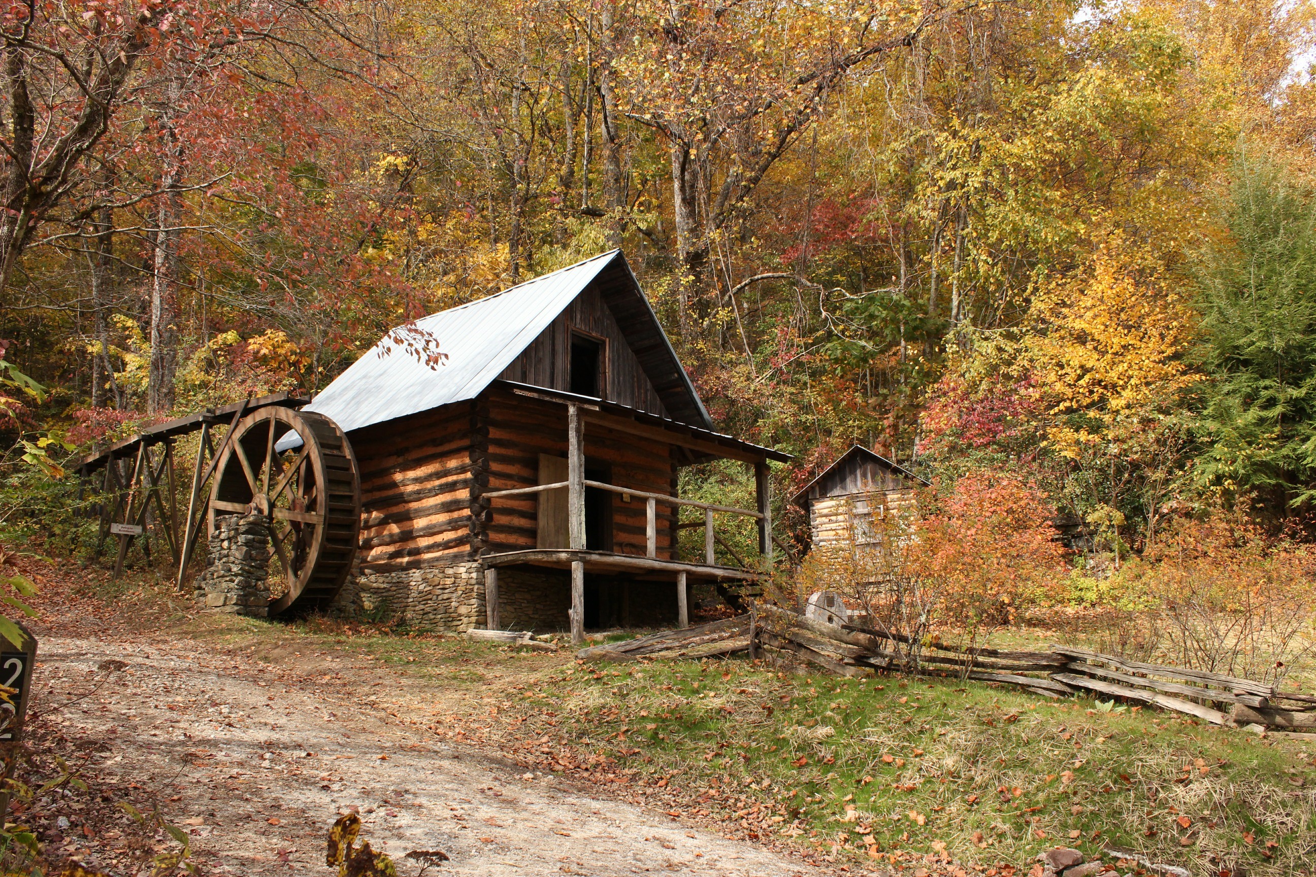 Locations Hub - The Foxfire Museum