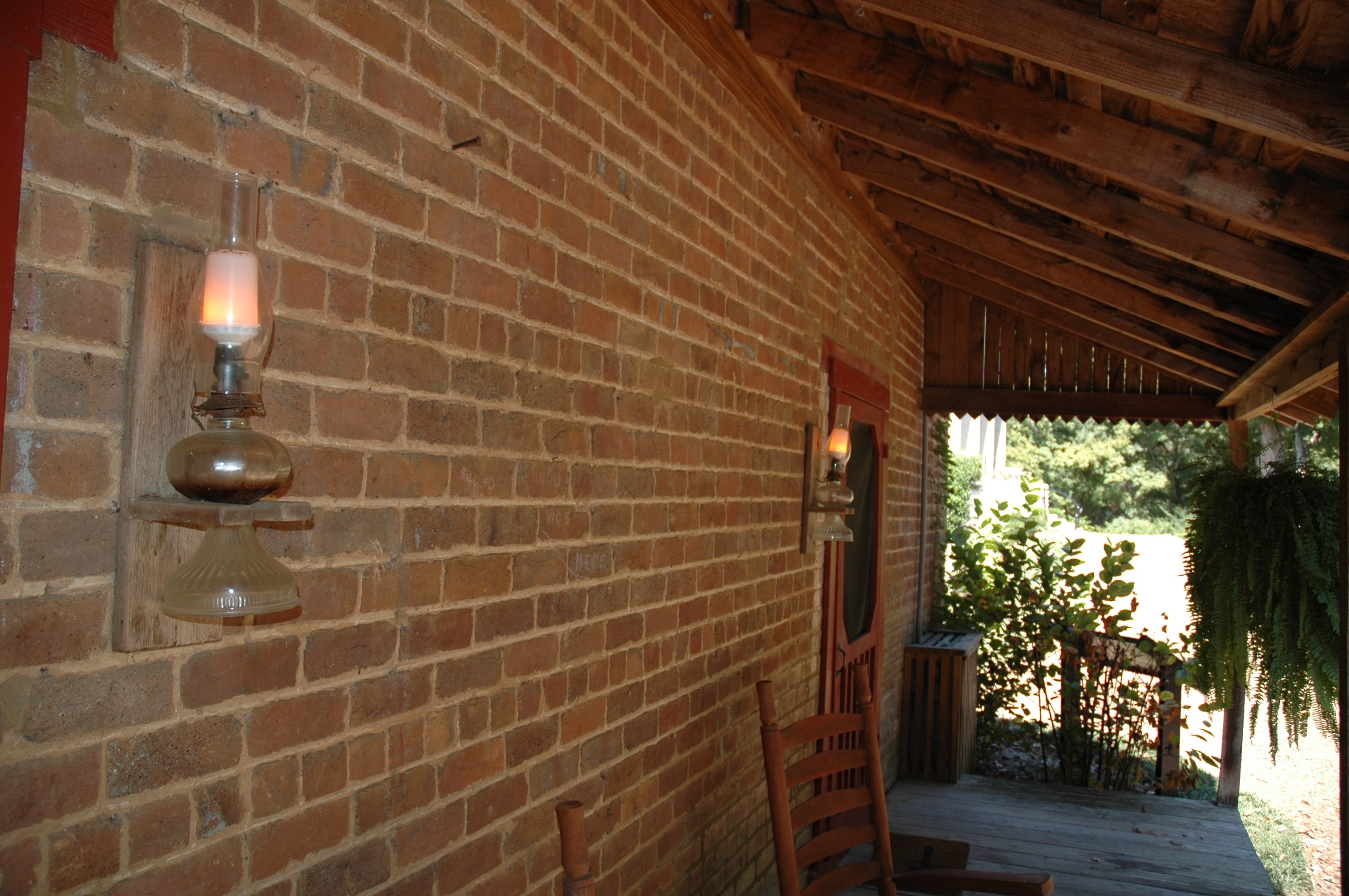 Locations Hub - Primitive House at Gordon Lee Mansion
