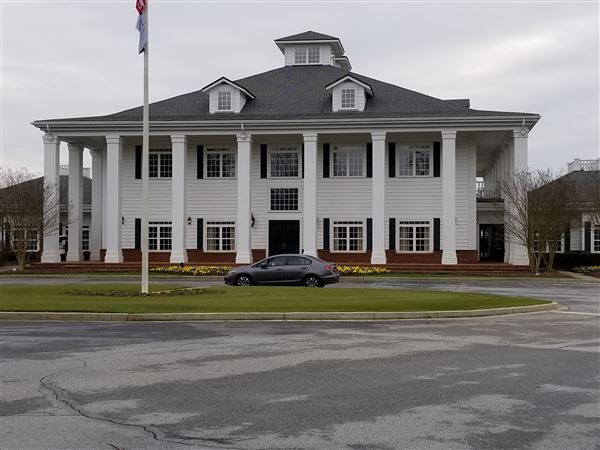 Locations Hub - Whitewater Creek Country Club and guard gate