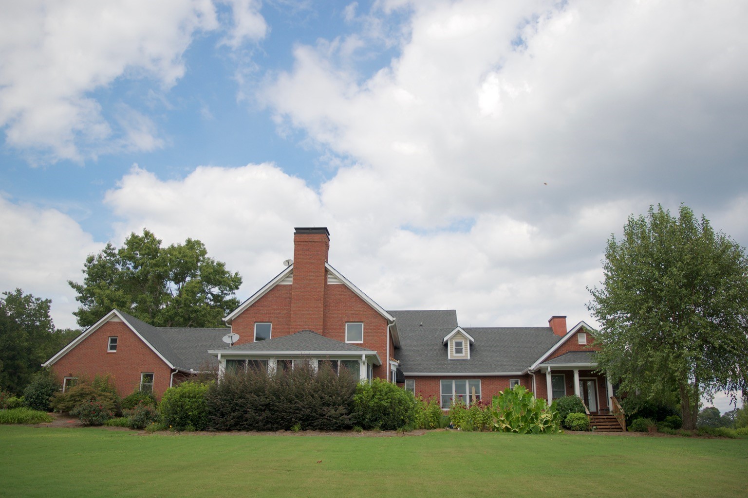 Locations Hub - Gore Farm - 600+ Acre Cattle Farm