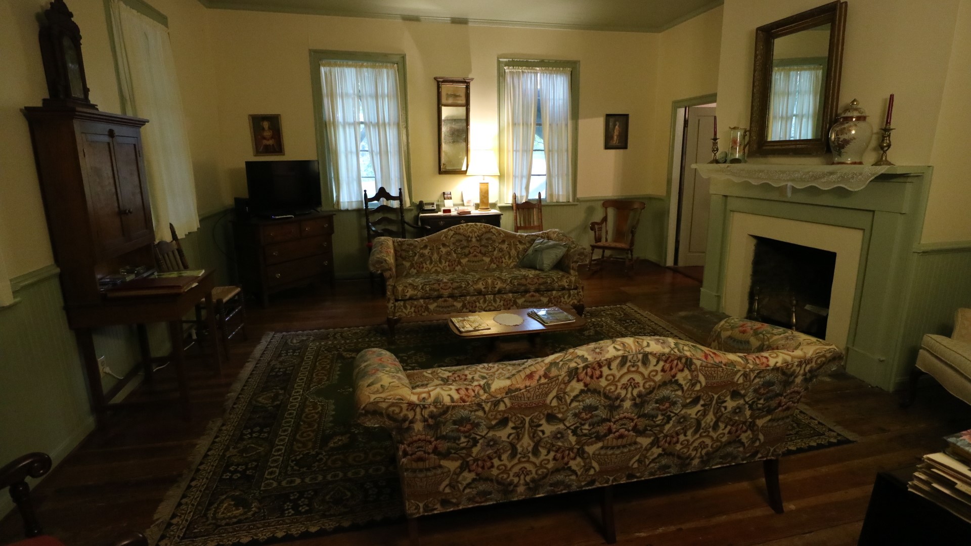 Locations Hub - Hearn Inn