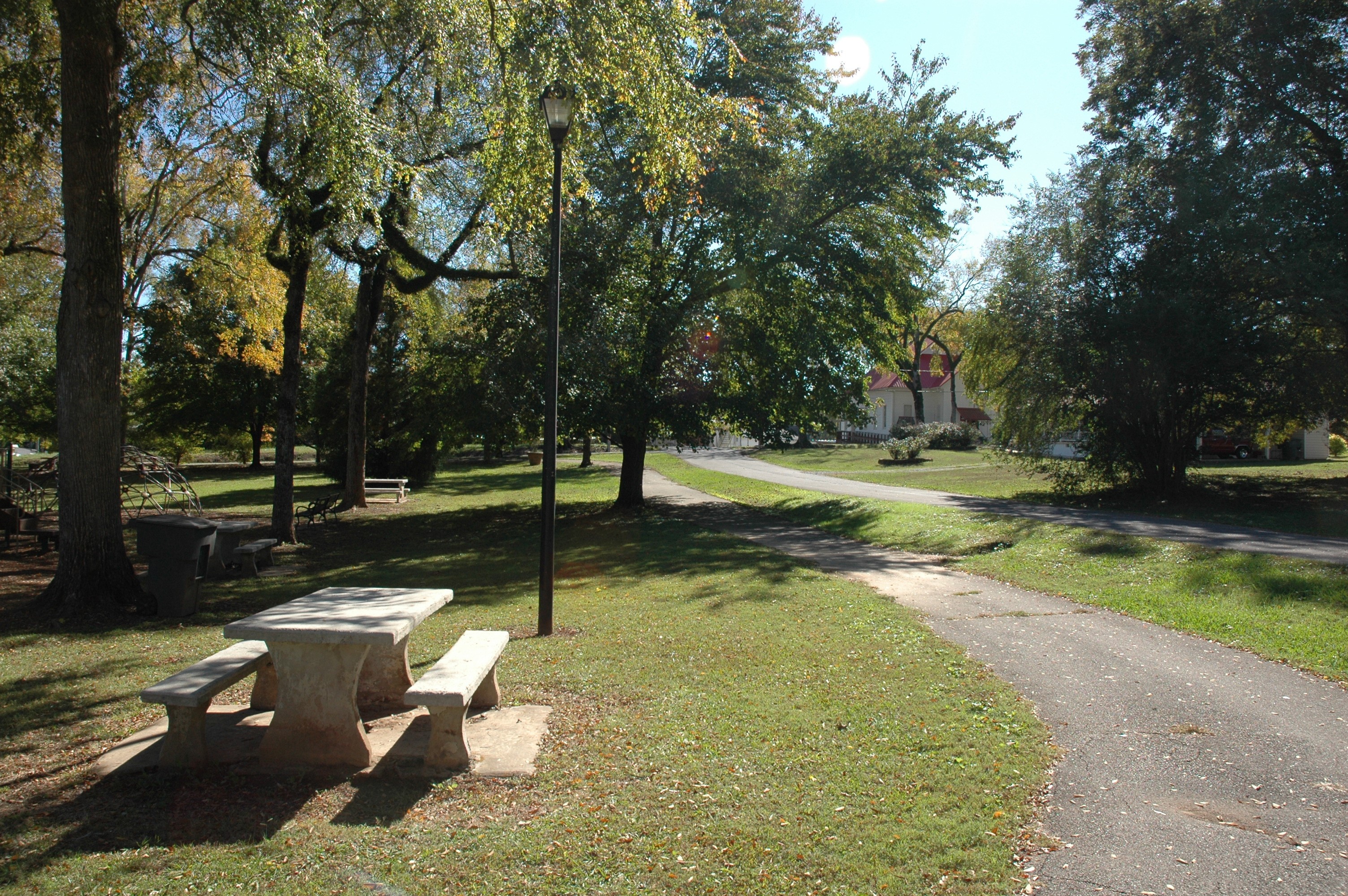 Locations Hub - Lawrence Park