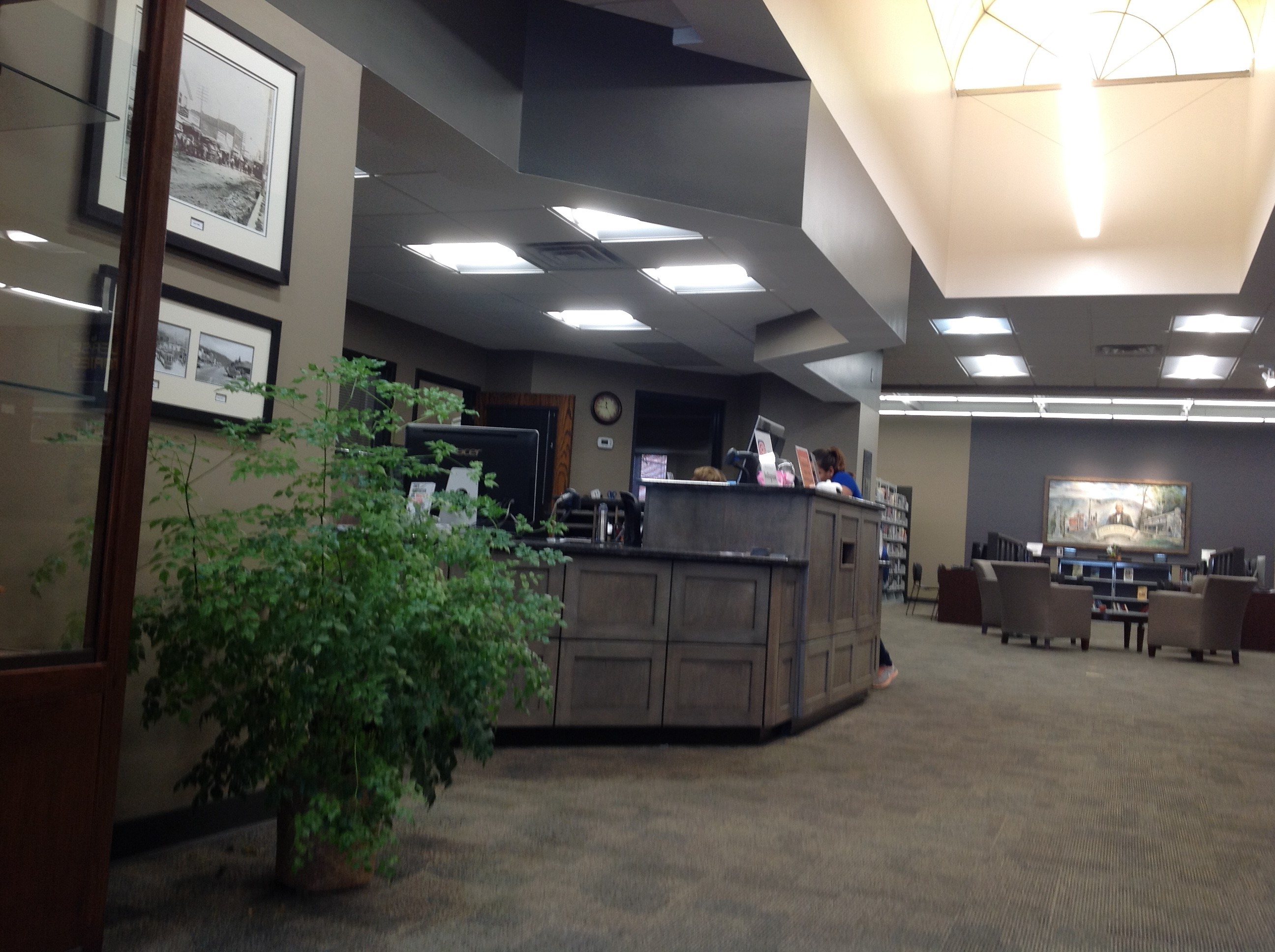 Locations Hub - Rossville Library
