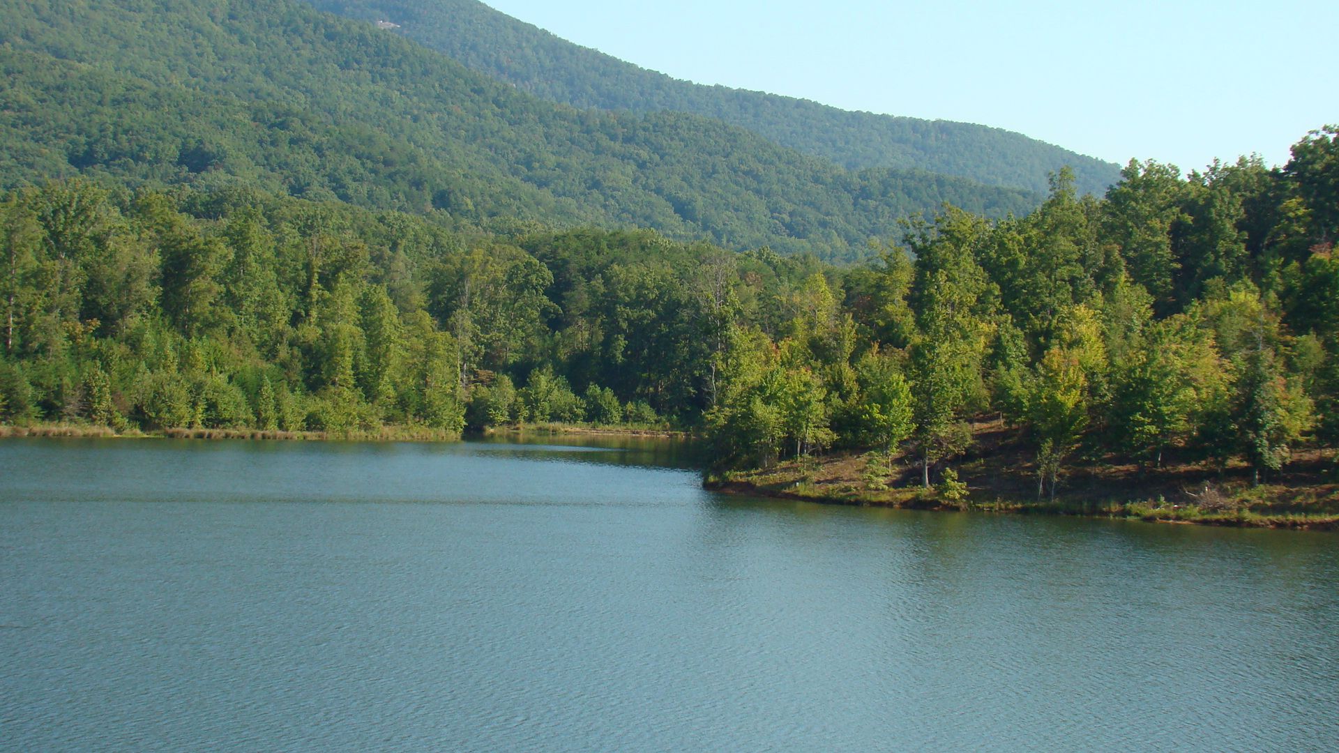 Locations Hub - Lake Laceola