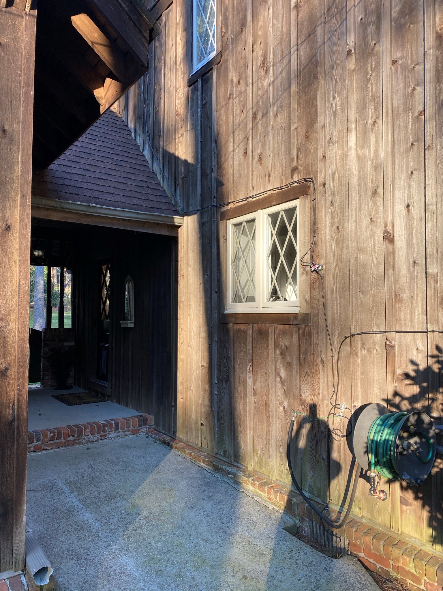 Locations Hub - Unique Cabin / Farmhouse in Smoke Rise Georgia