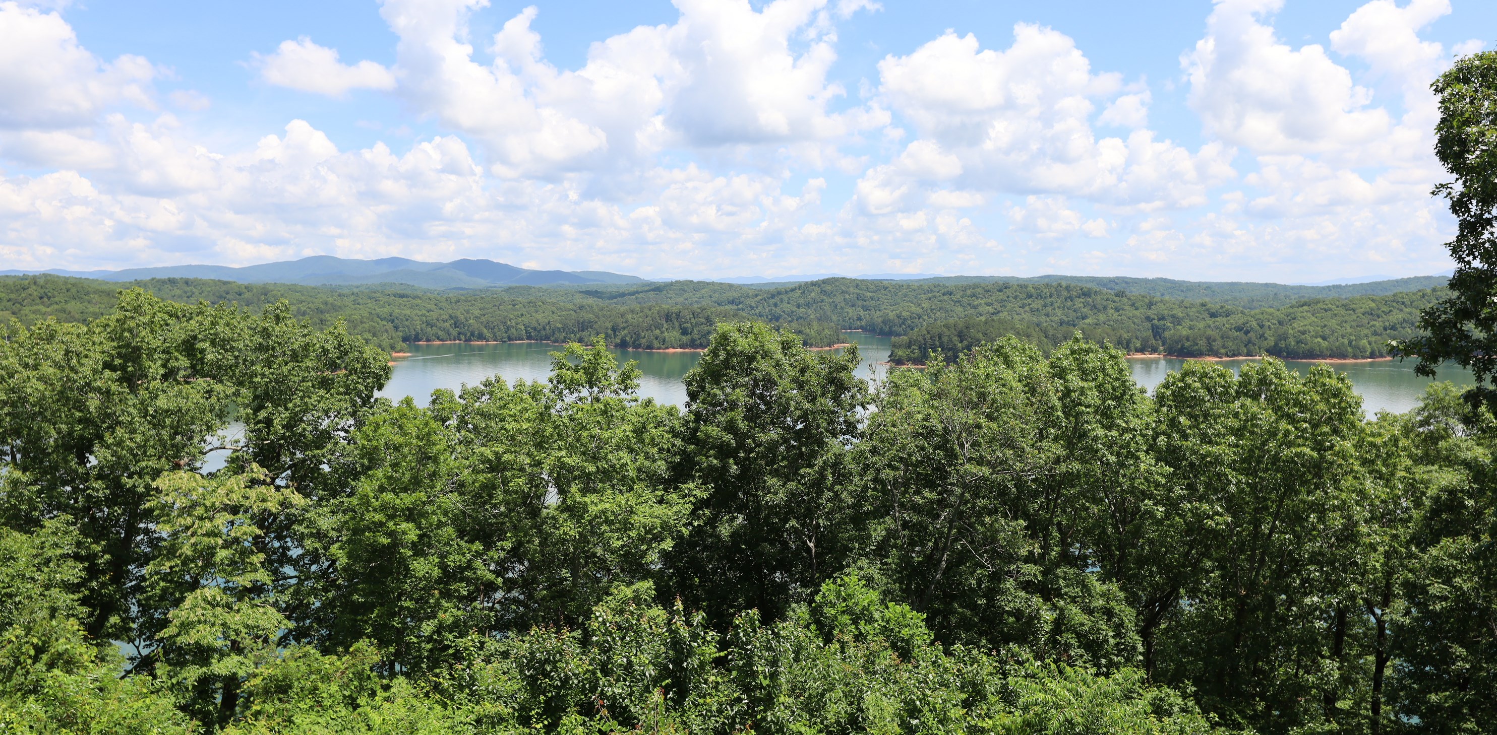 Locations Hub - Carters Lake and Visitor's Center