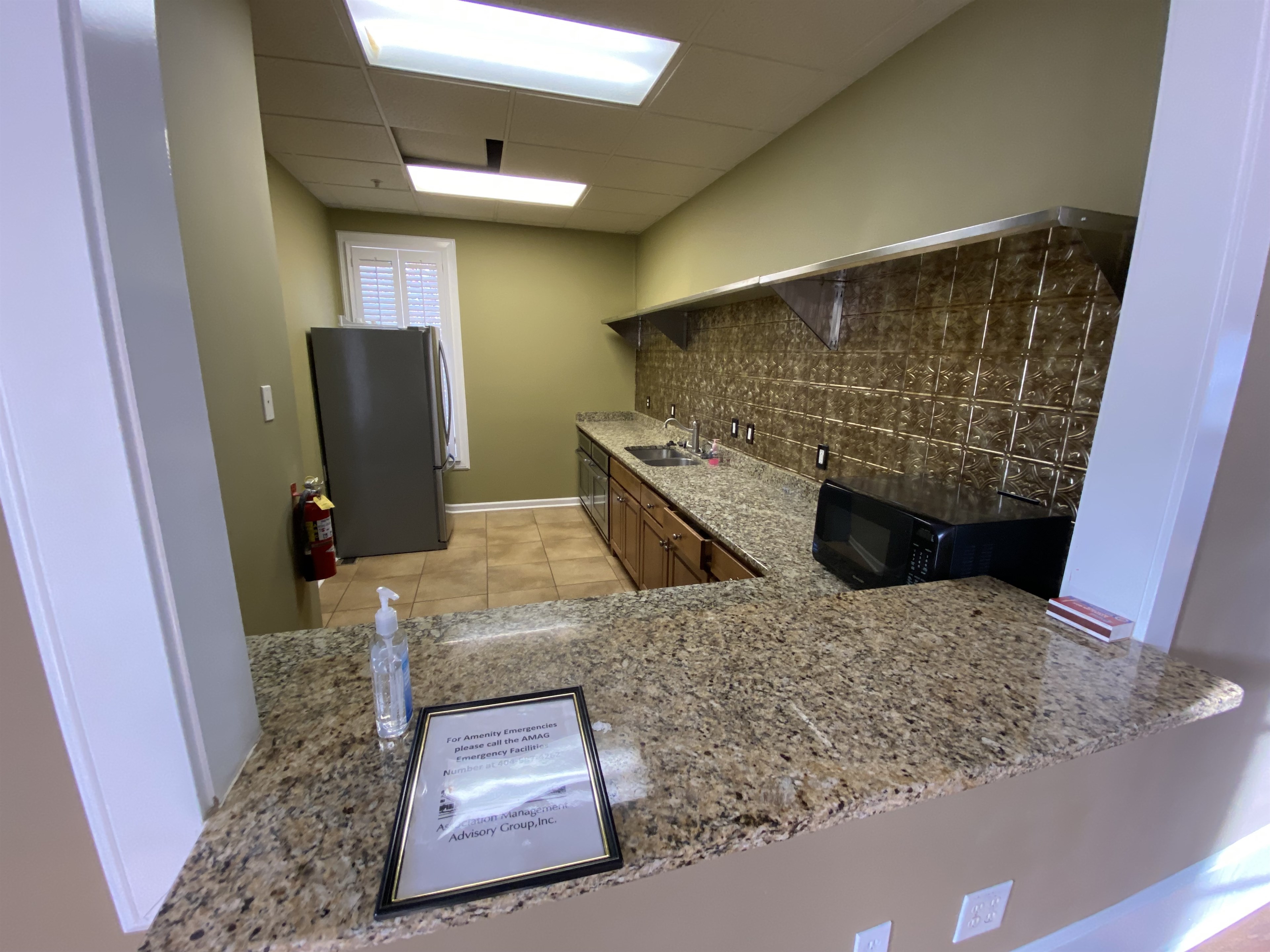 Locations Hub - Edgewater Lakeside Terrace