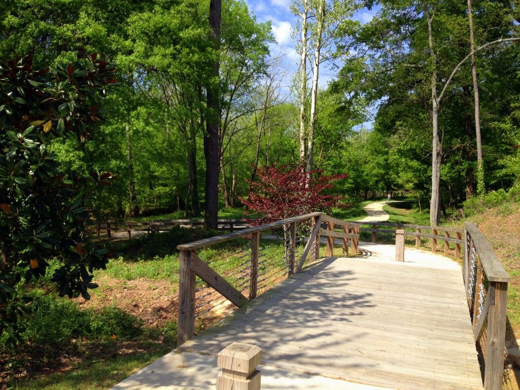 Locations Hub - Logan Farm Park