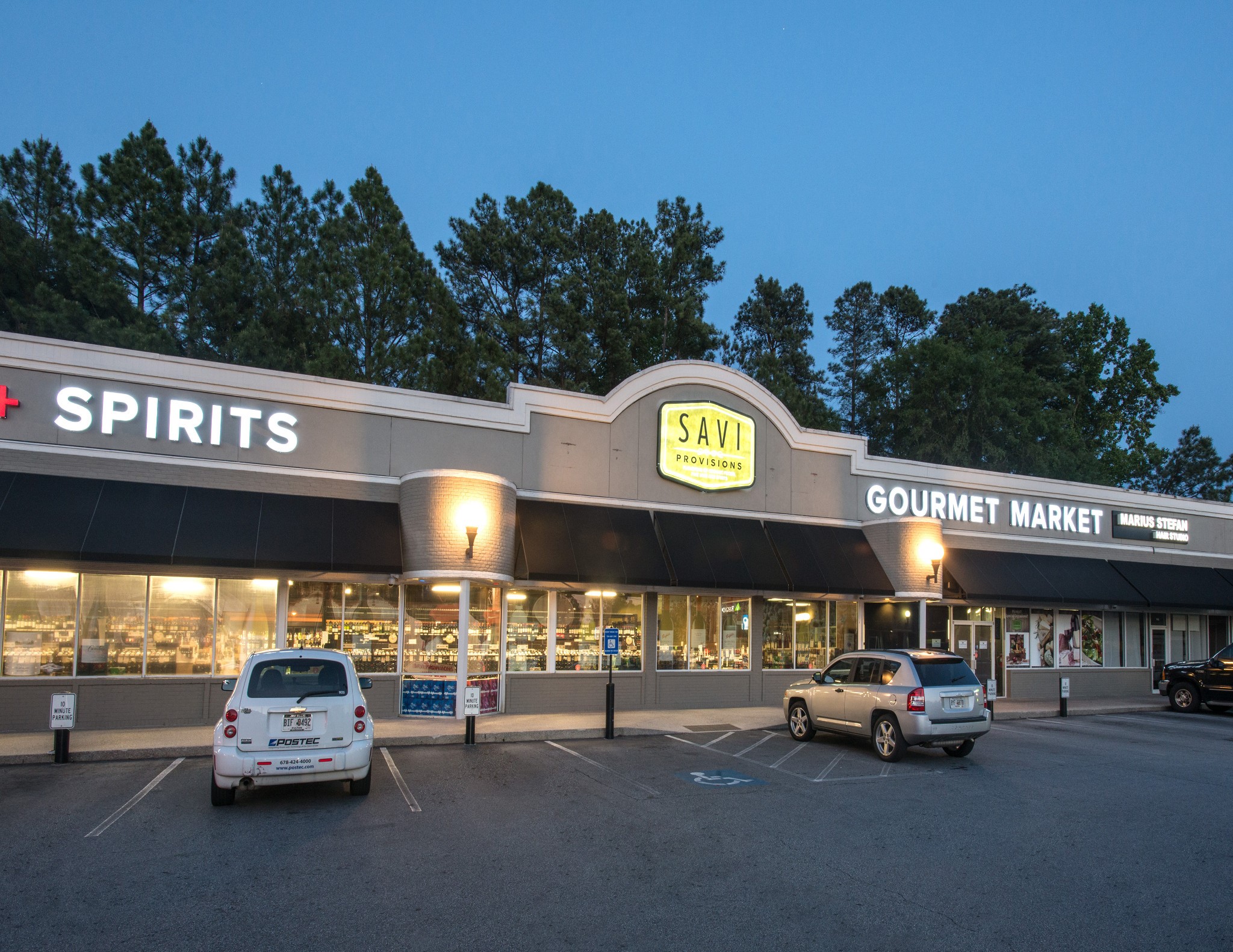 Locations Hub - Tuxedo Festival Shopping Center