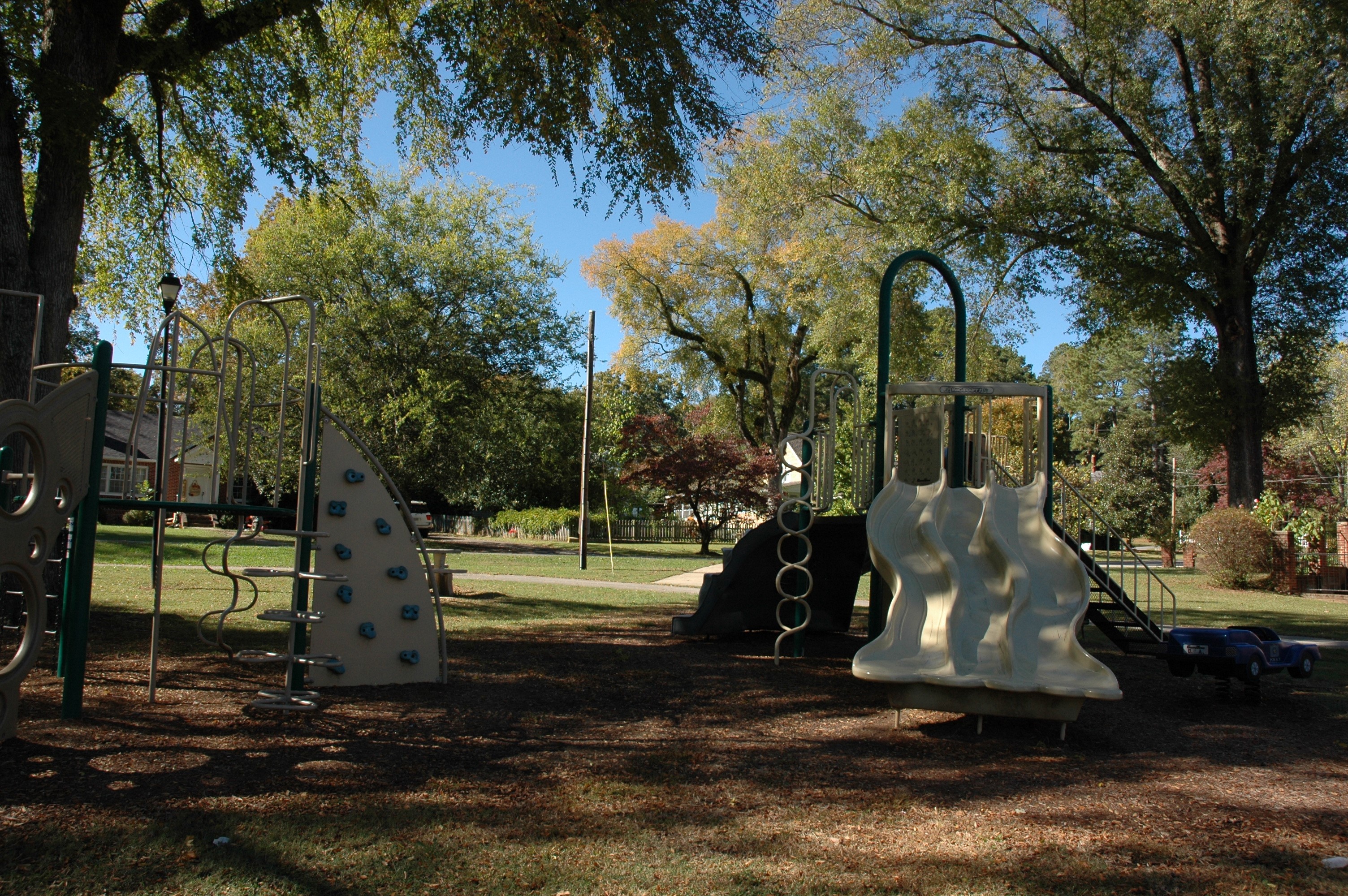 Locations Hub - Lawrence Park