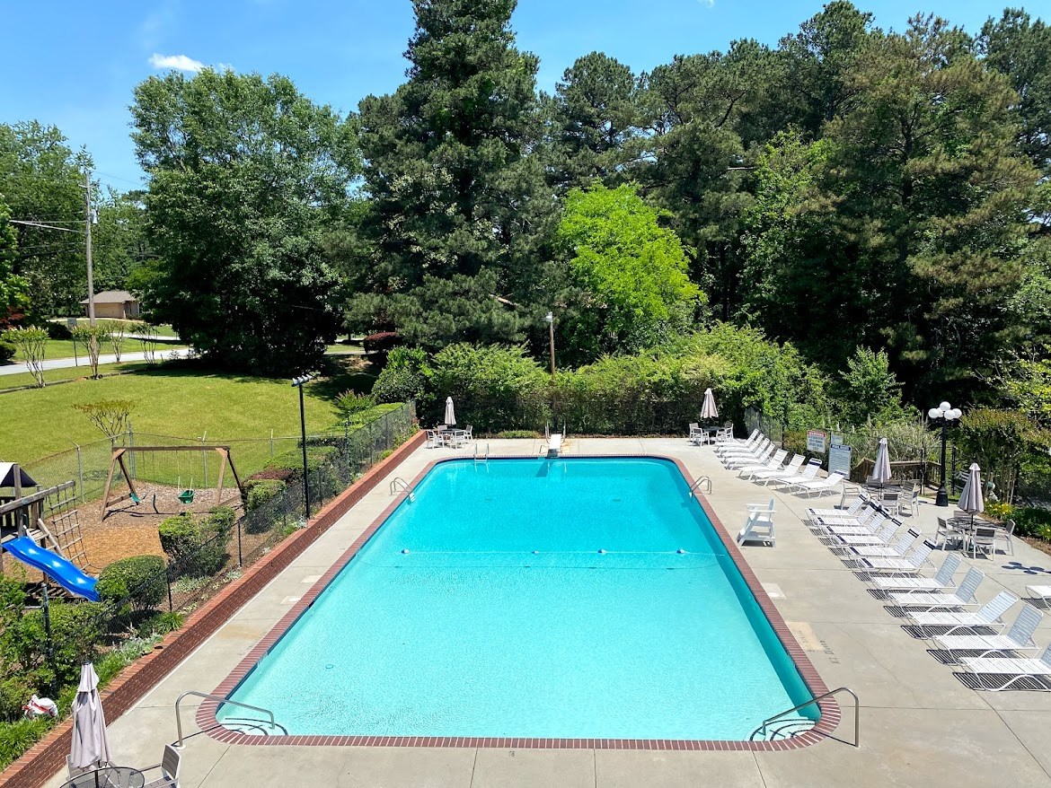 Locations Hub - Pool and Lake @ Lake Laurel Club