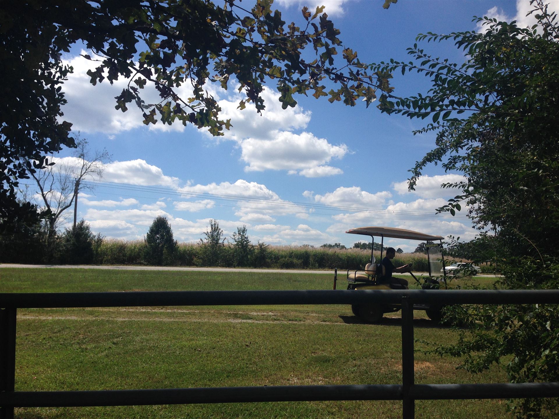 Locations Hub - 600 Acre Farm w/5 Houses