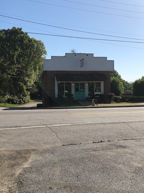 Locations Hub - Talmo Market Grill/ Kinney store