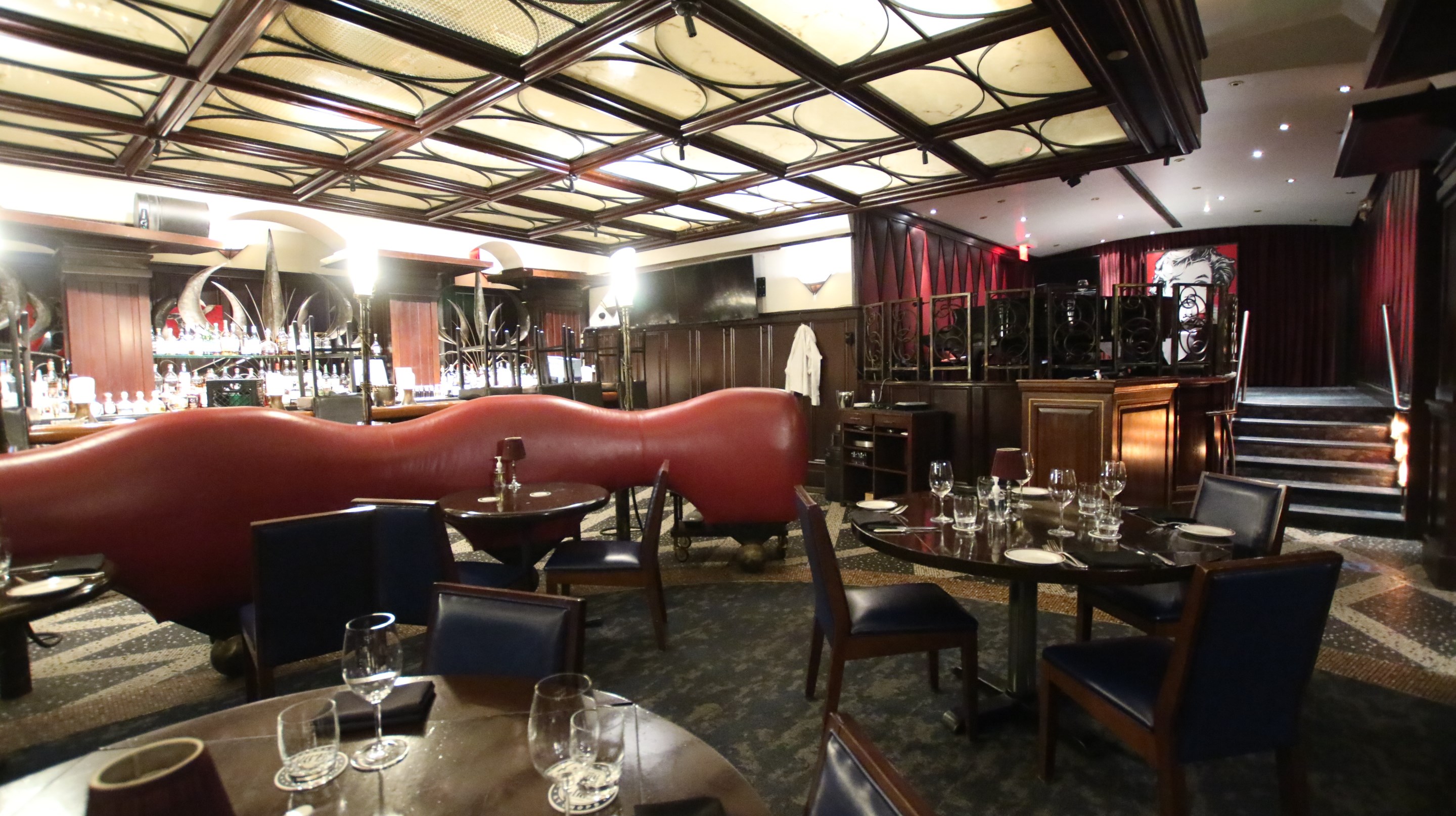 Locations Hub - Lobster Bar and The Club at Chops