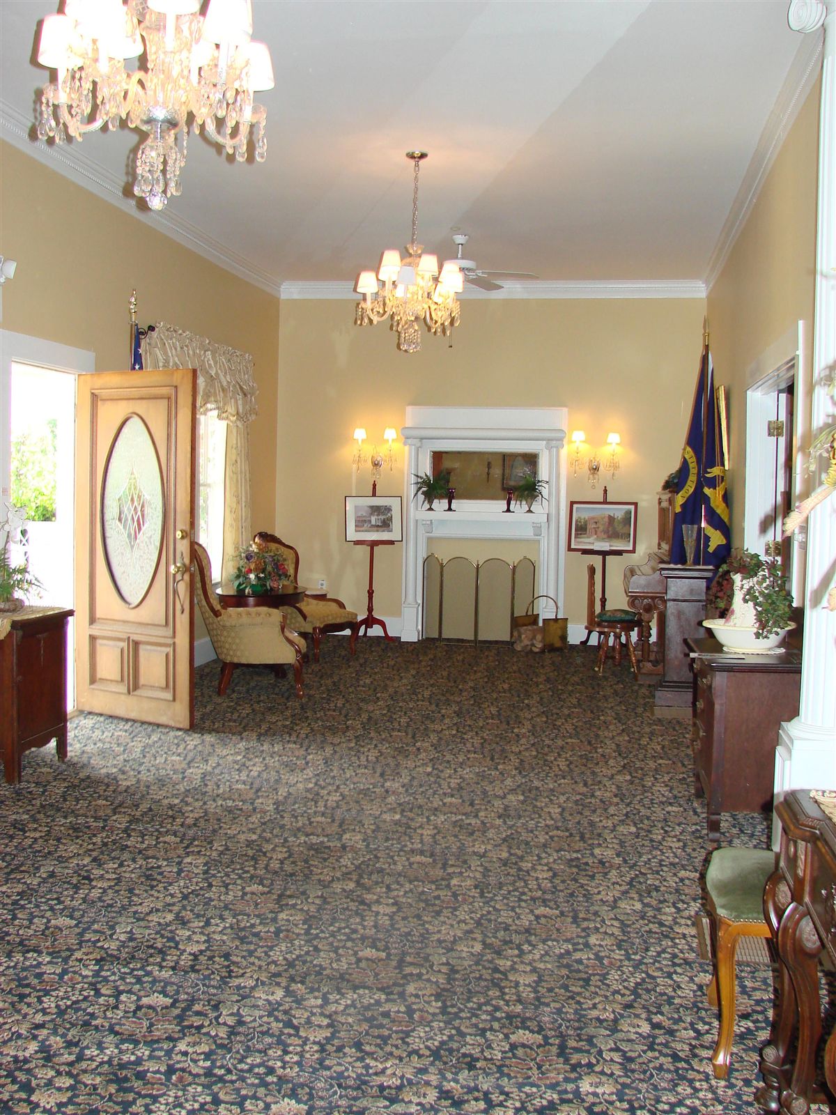 Locations Hub - Mansell House & Gardens