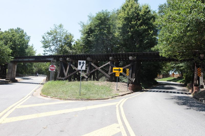 Locations Hub - Great Walton Railroad / Train Tracks