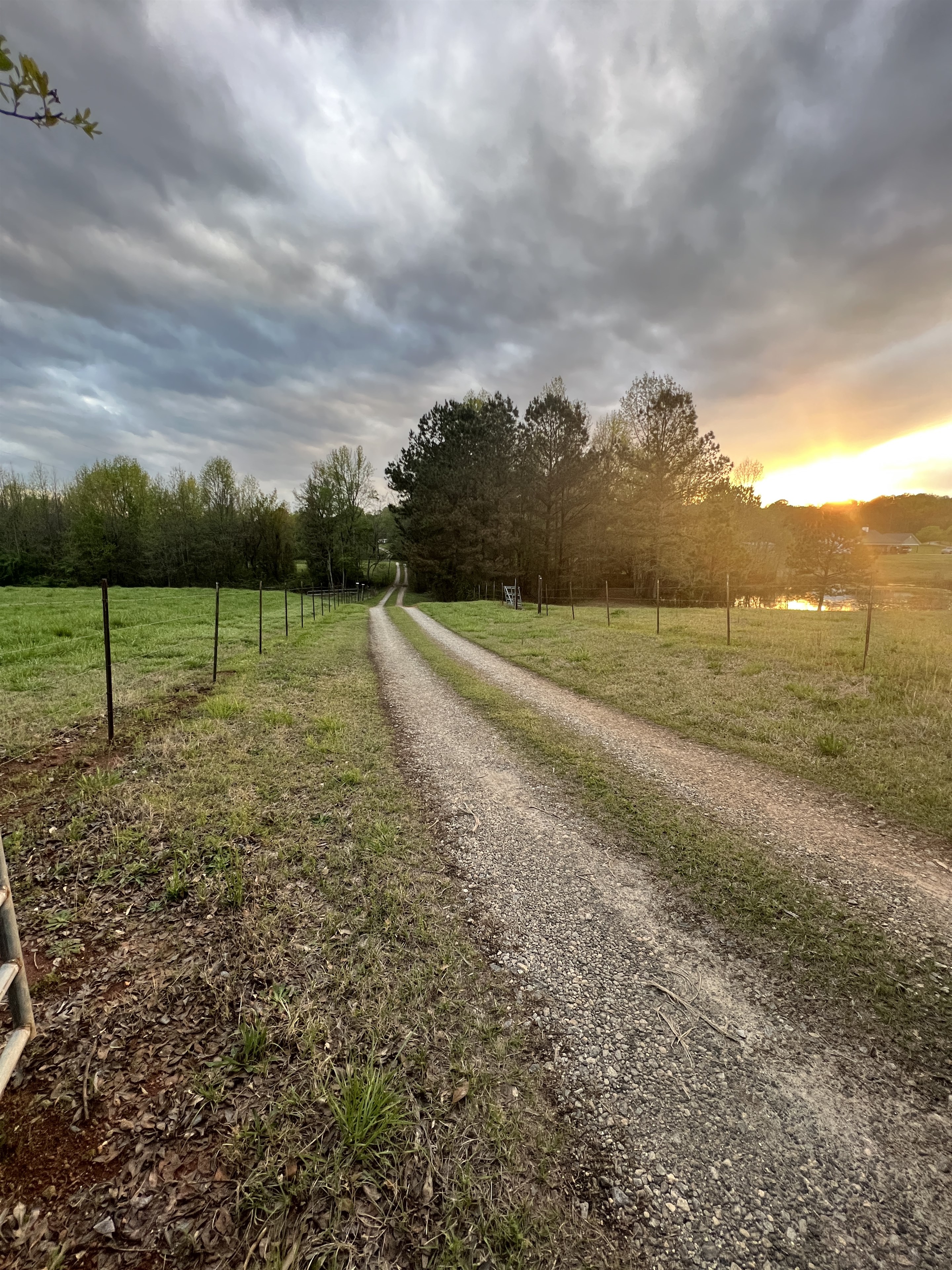 Locations Hub - Jacobs Farm - 28 Acres w/House