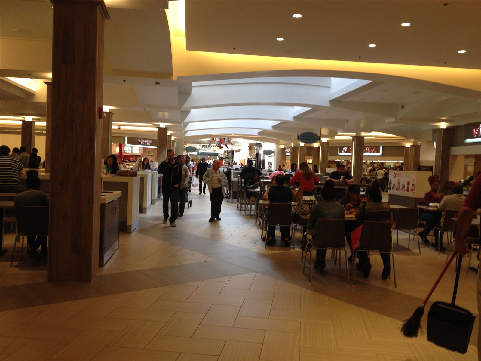Locations Hub - Perimeter Mall