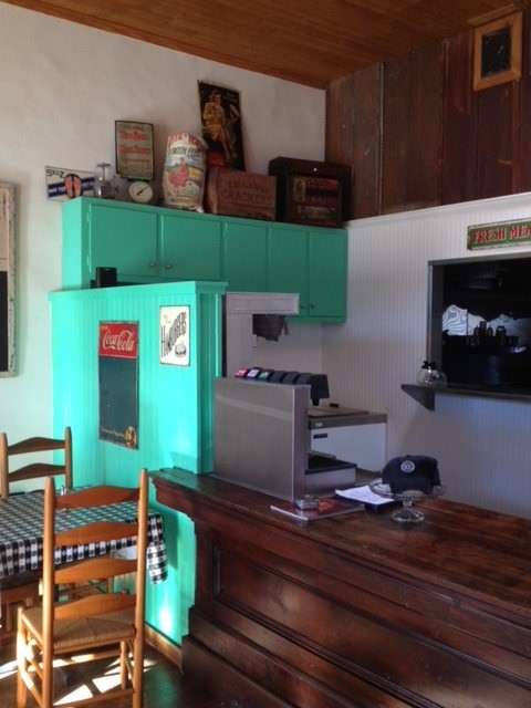 Locations Hub - Talmo Market Grill/ Kinney store