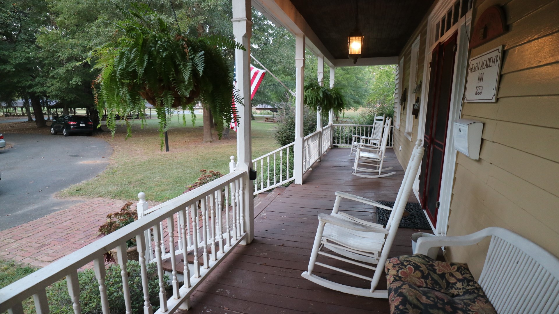 Locations Hub - Hearn Inn