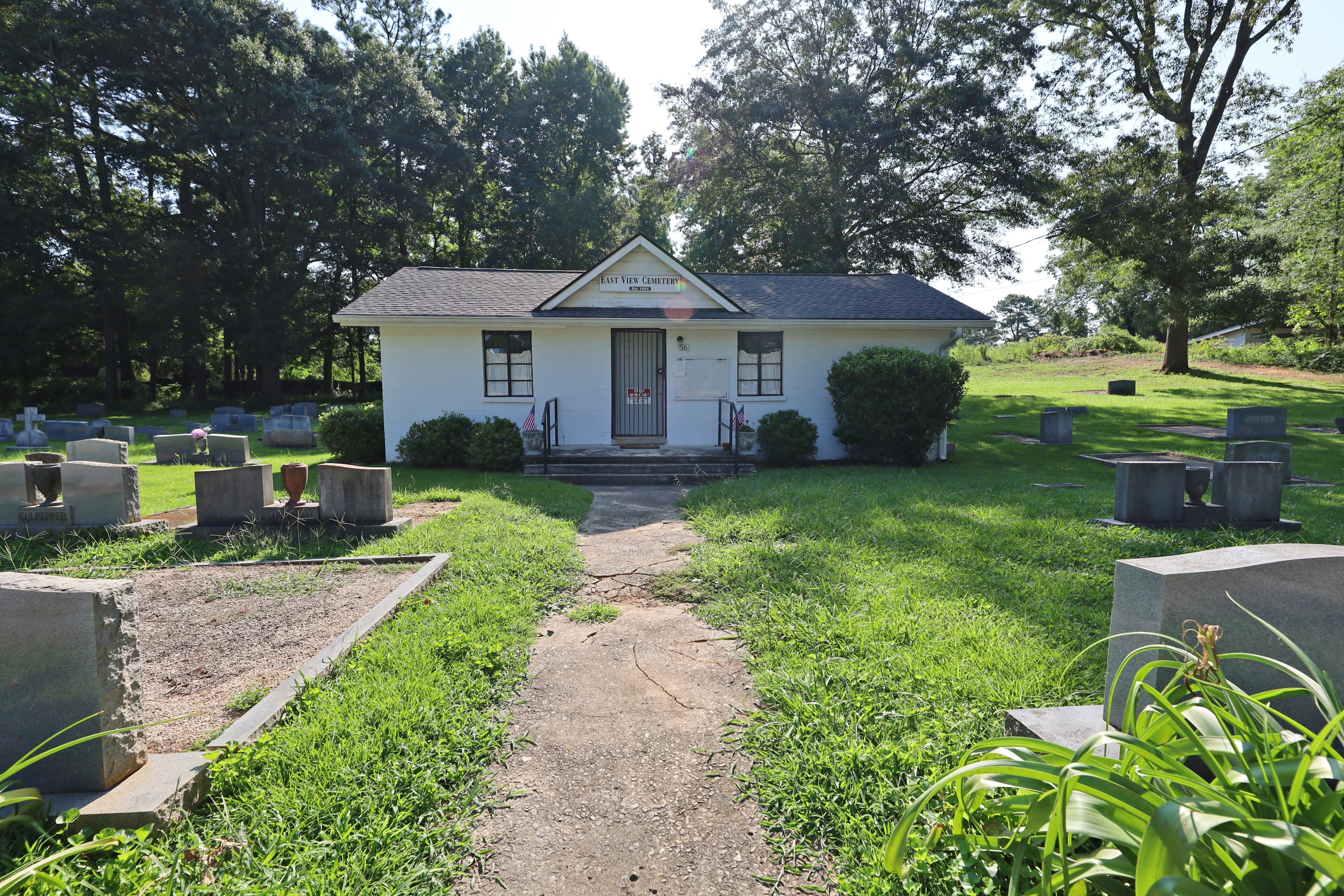 Locations Hub - East View Cemetery