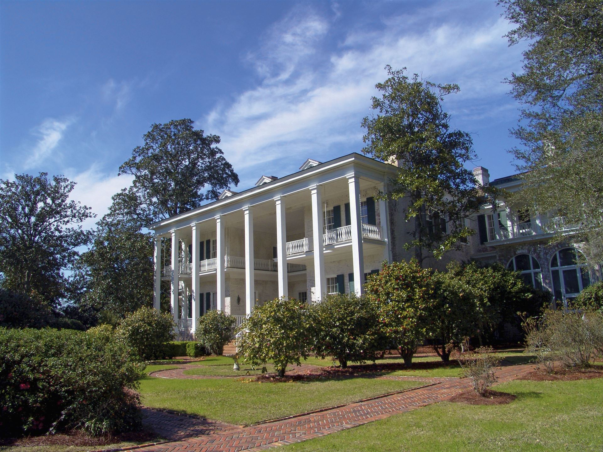 Locations Hub - Pebble Hill Plantation