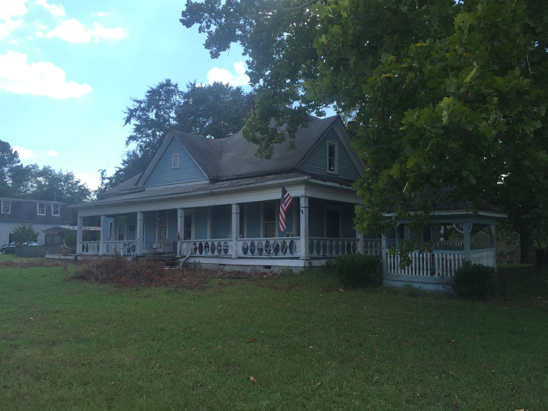 Locations Hub - 1800's Old Home Place and Barn on 30 acres in Fayette ...