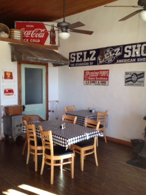 Locations Hub - Talmo Market Grill/ Kinney store