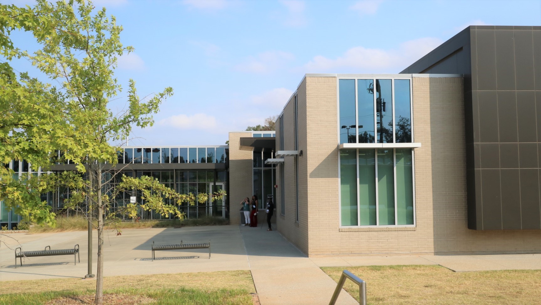 Locations Hub - Metropolitan Library (Fulton County Library System)