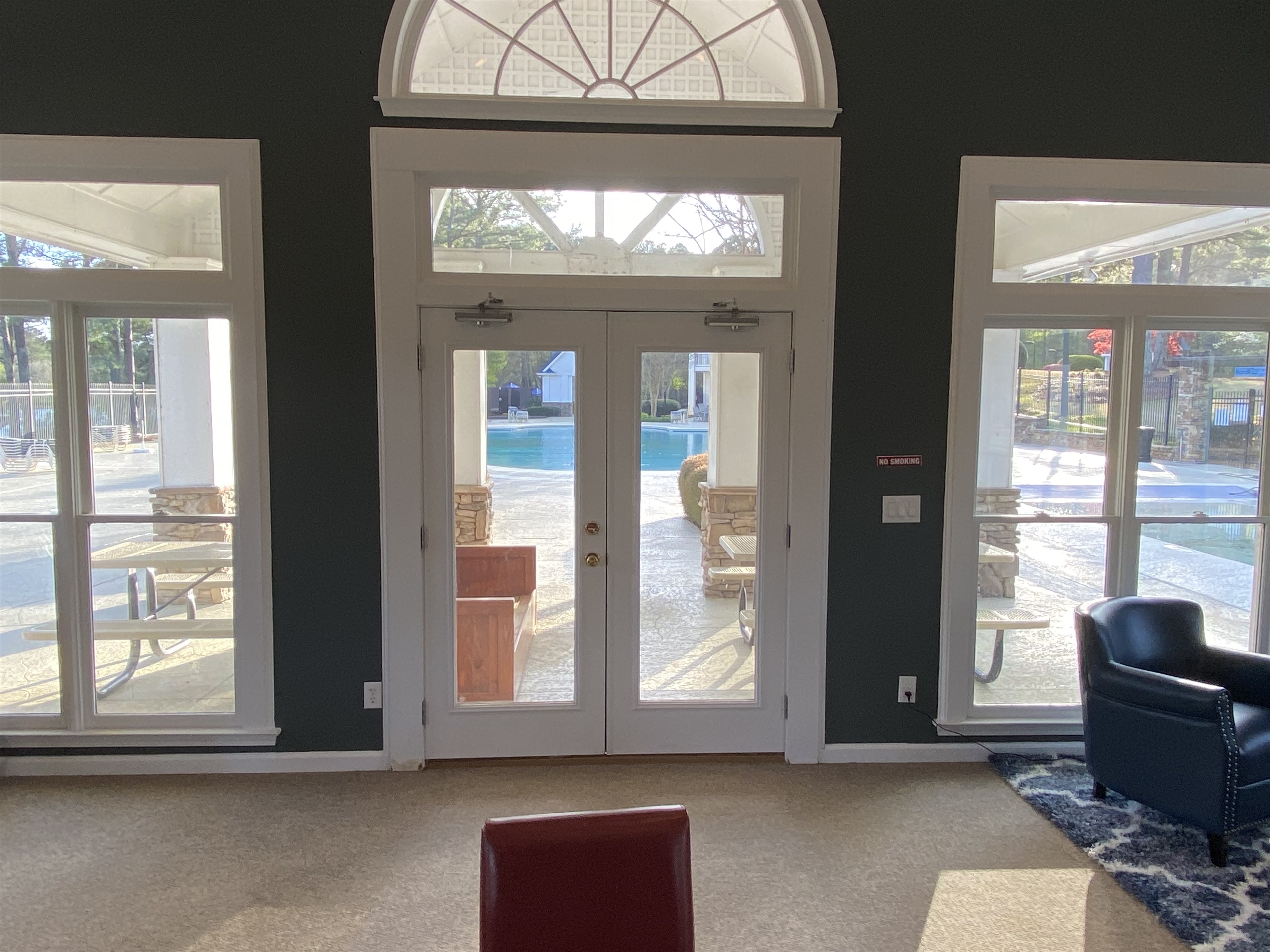 Locations Hub - Edgewater Lakeside Terrace