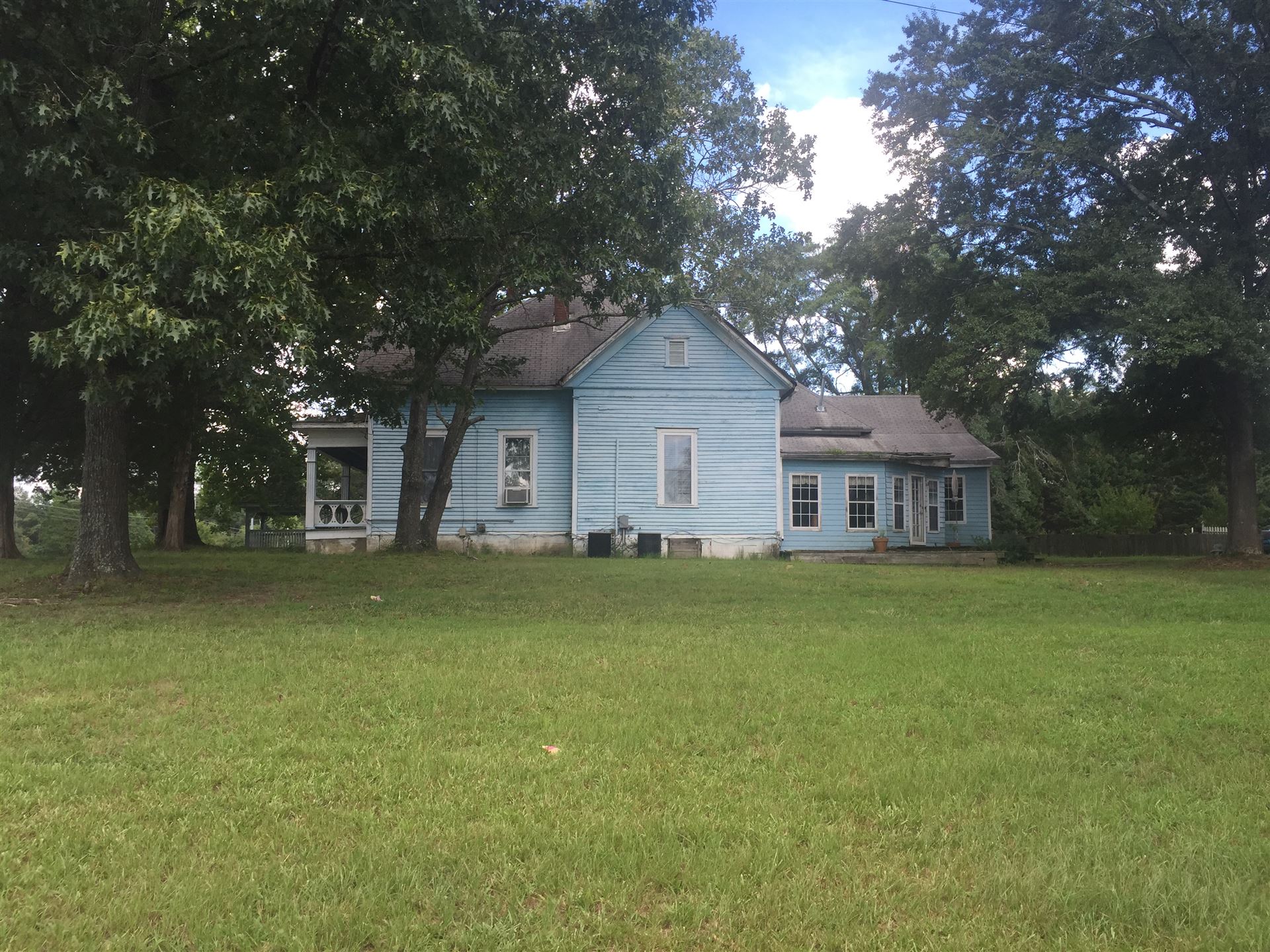 Locations Hub - 1800's Old Home Place and Barn on 30 acres in Fayette ...