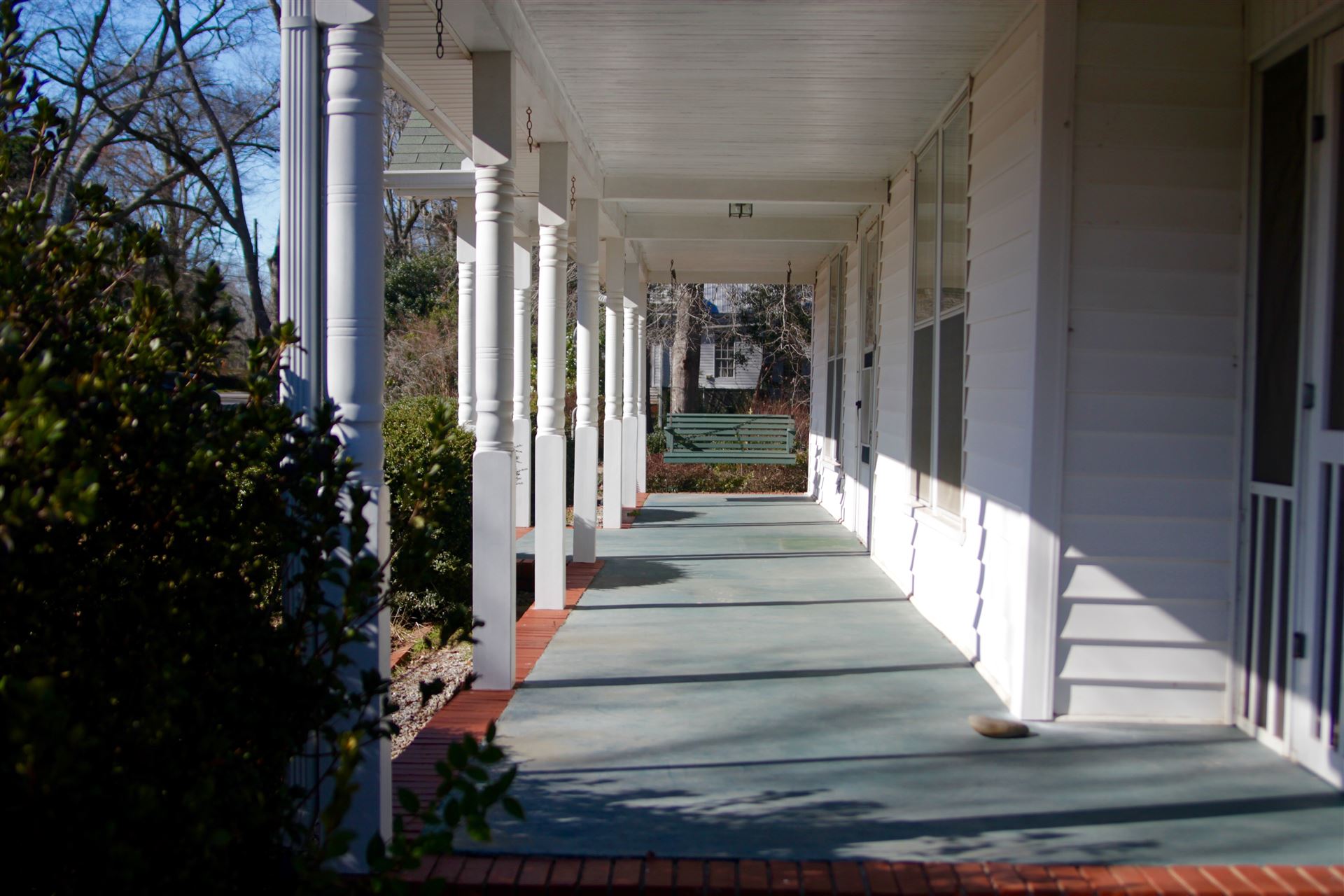 Locations Hub - Moses Farmhouse