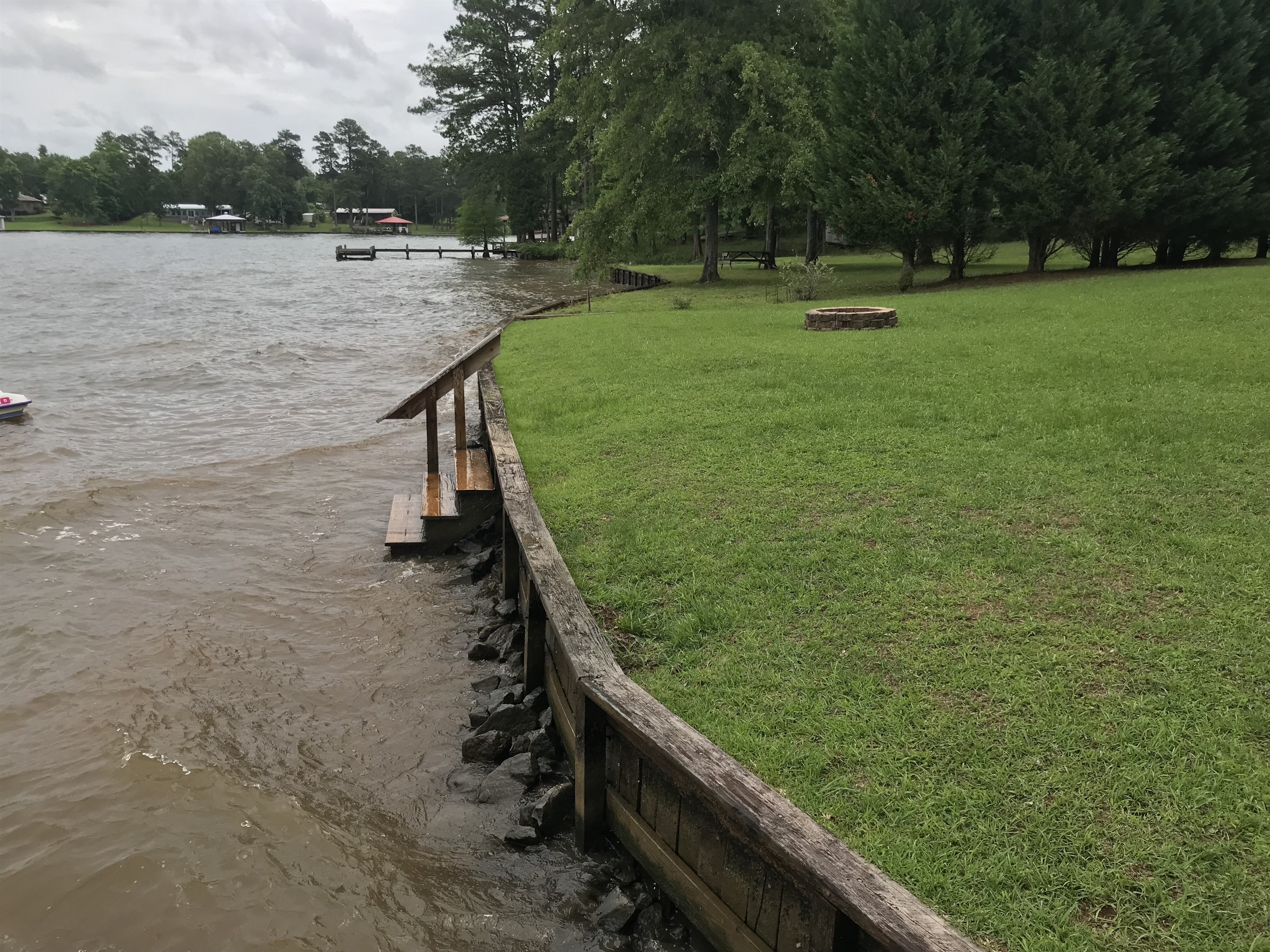 Locations Hub - Lake Sinclair Cottage