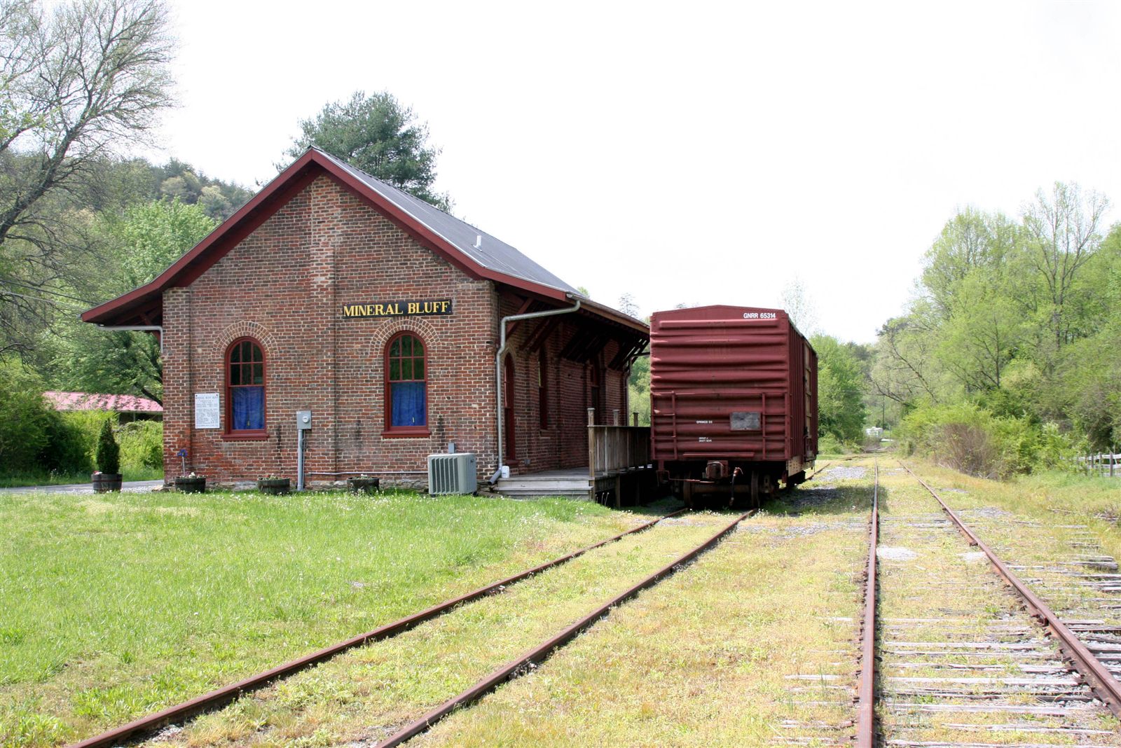 Locations Hub - Mineral Bluff Train Depot