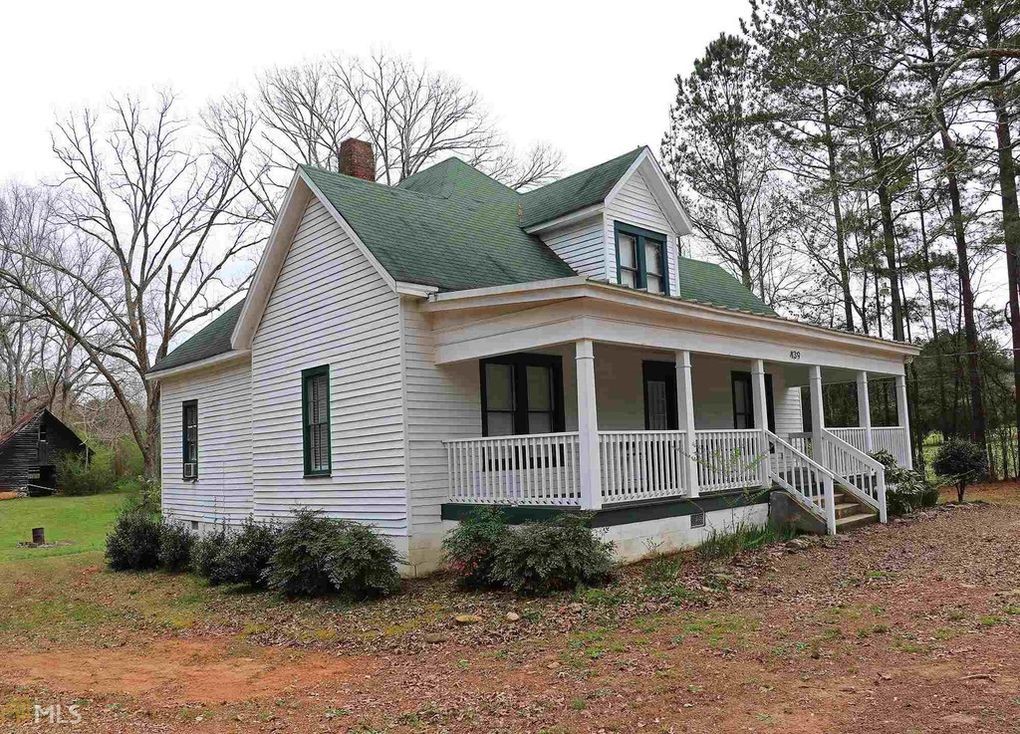 Locations Hub - Historic 1890 Farmhouse