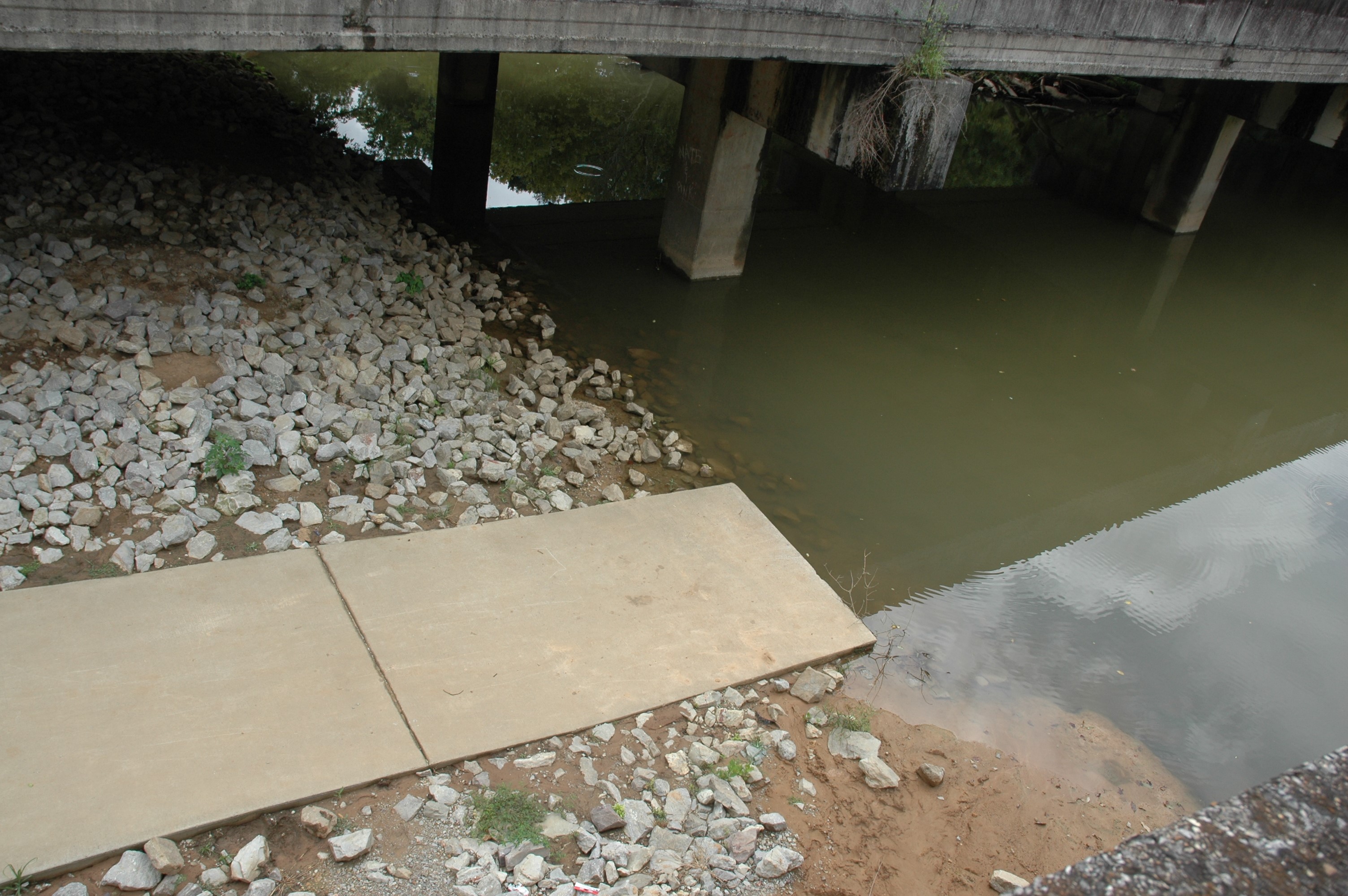 Locations Hub - Graysville Bridge Canoe Launch