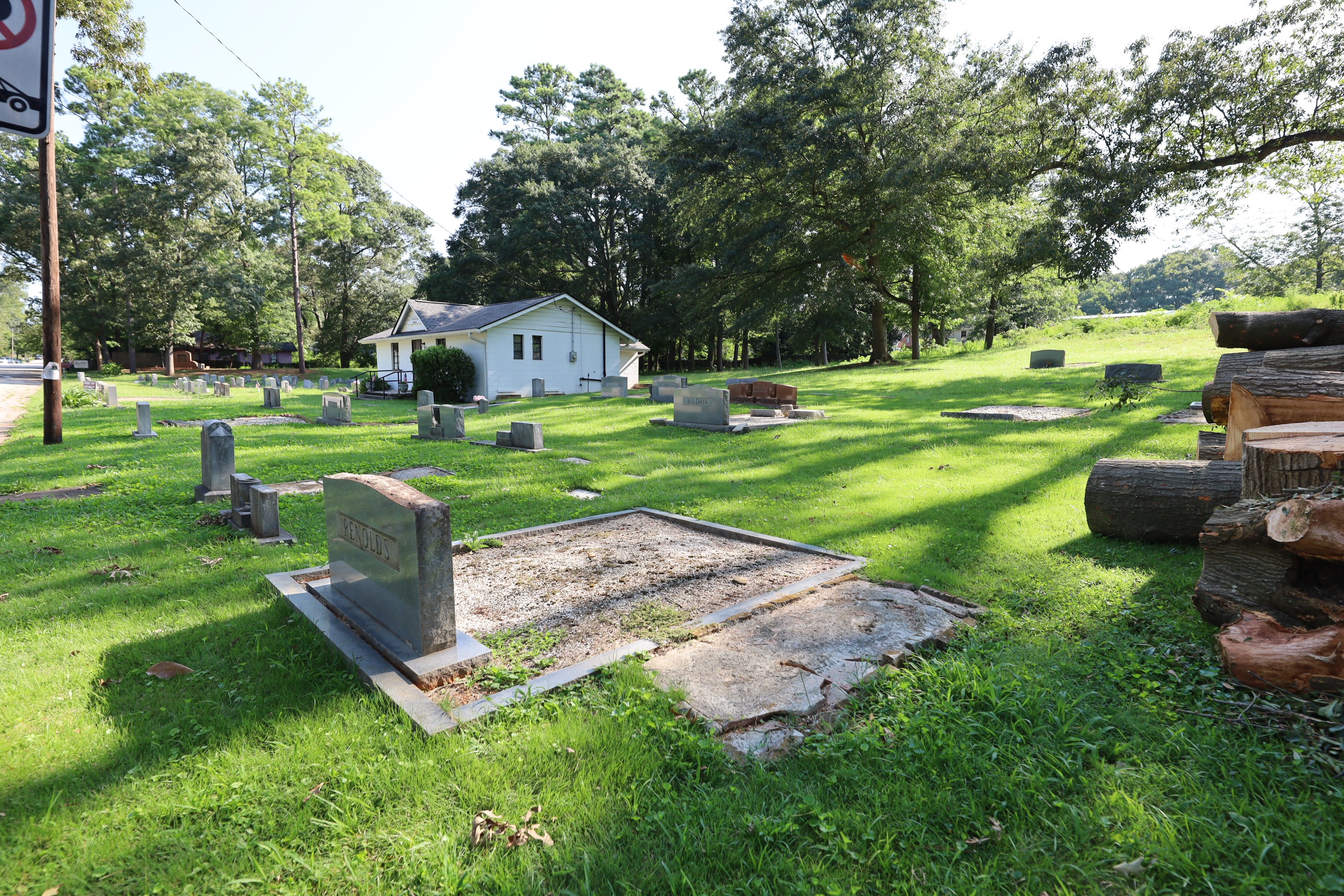 Locations Hub - East View Cemetery