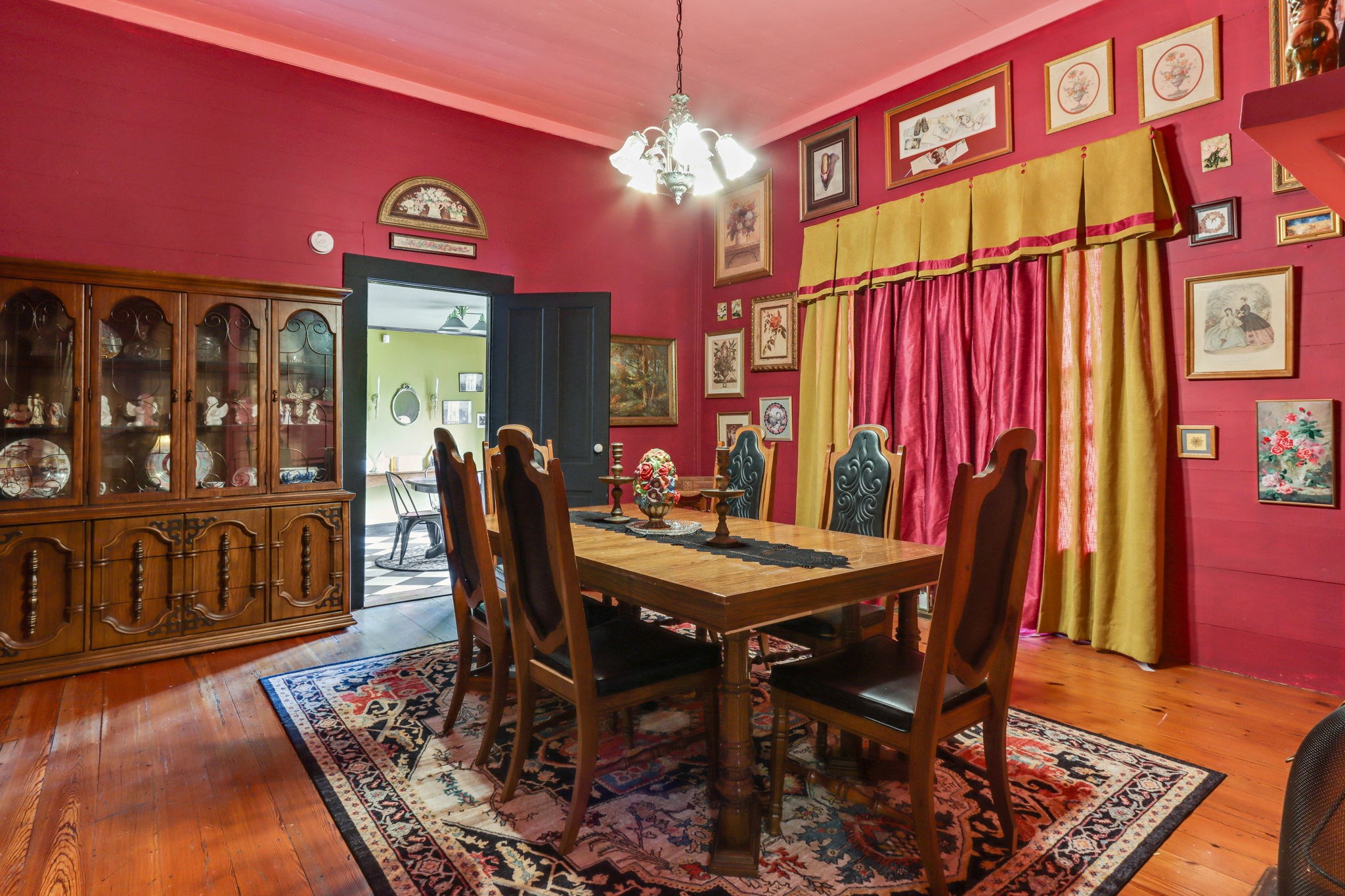 Locations Hub - Madison Manor