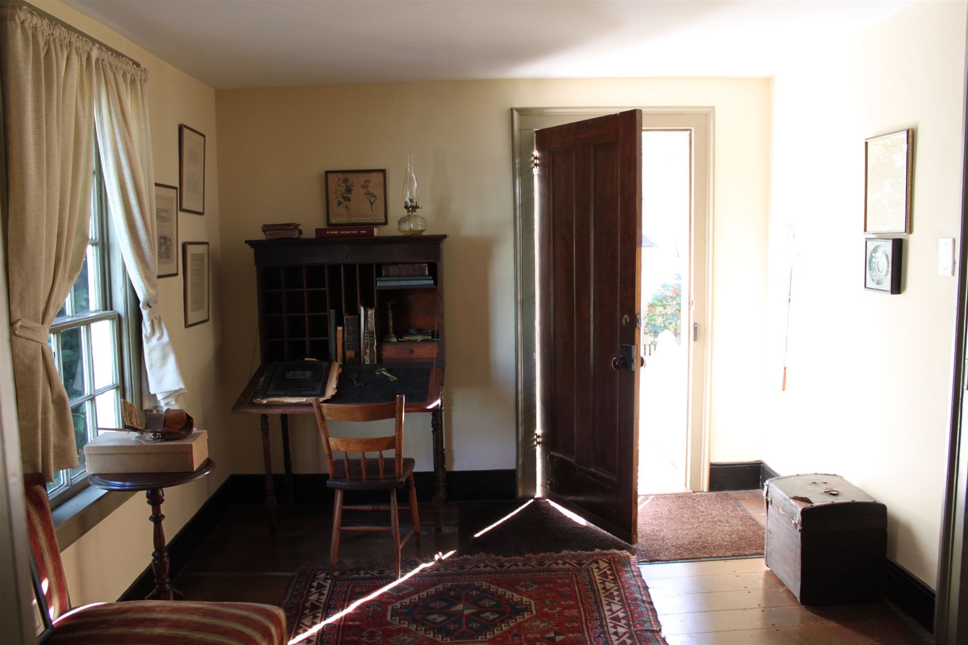 Locations Hub - Walker-Peters-Langdon House