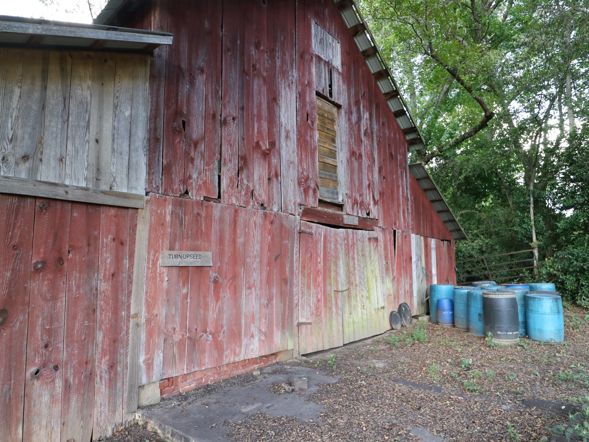 Locations Hub - Old Clinton Historic District