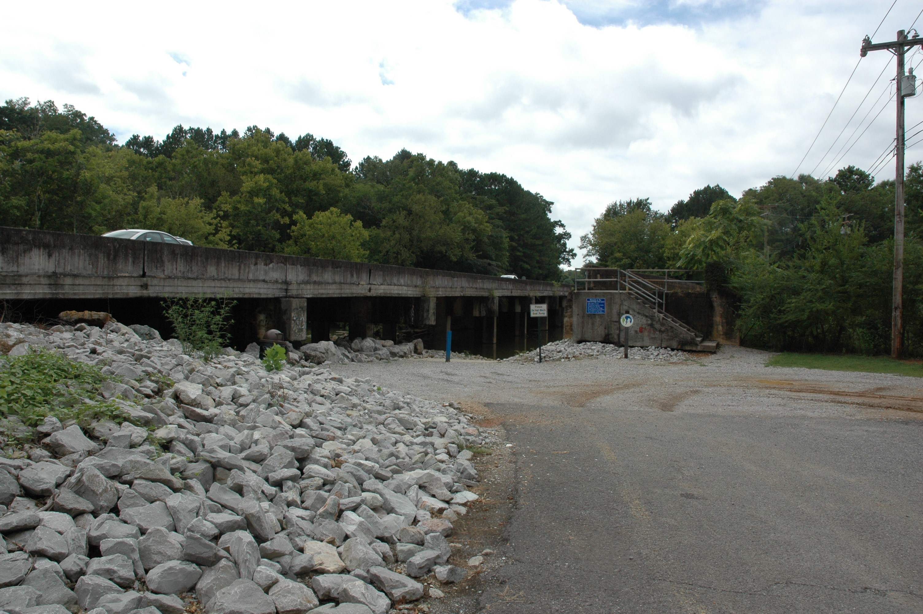 Locations Hub - Graysville Bridge Canoe Launch